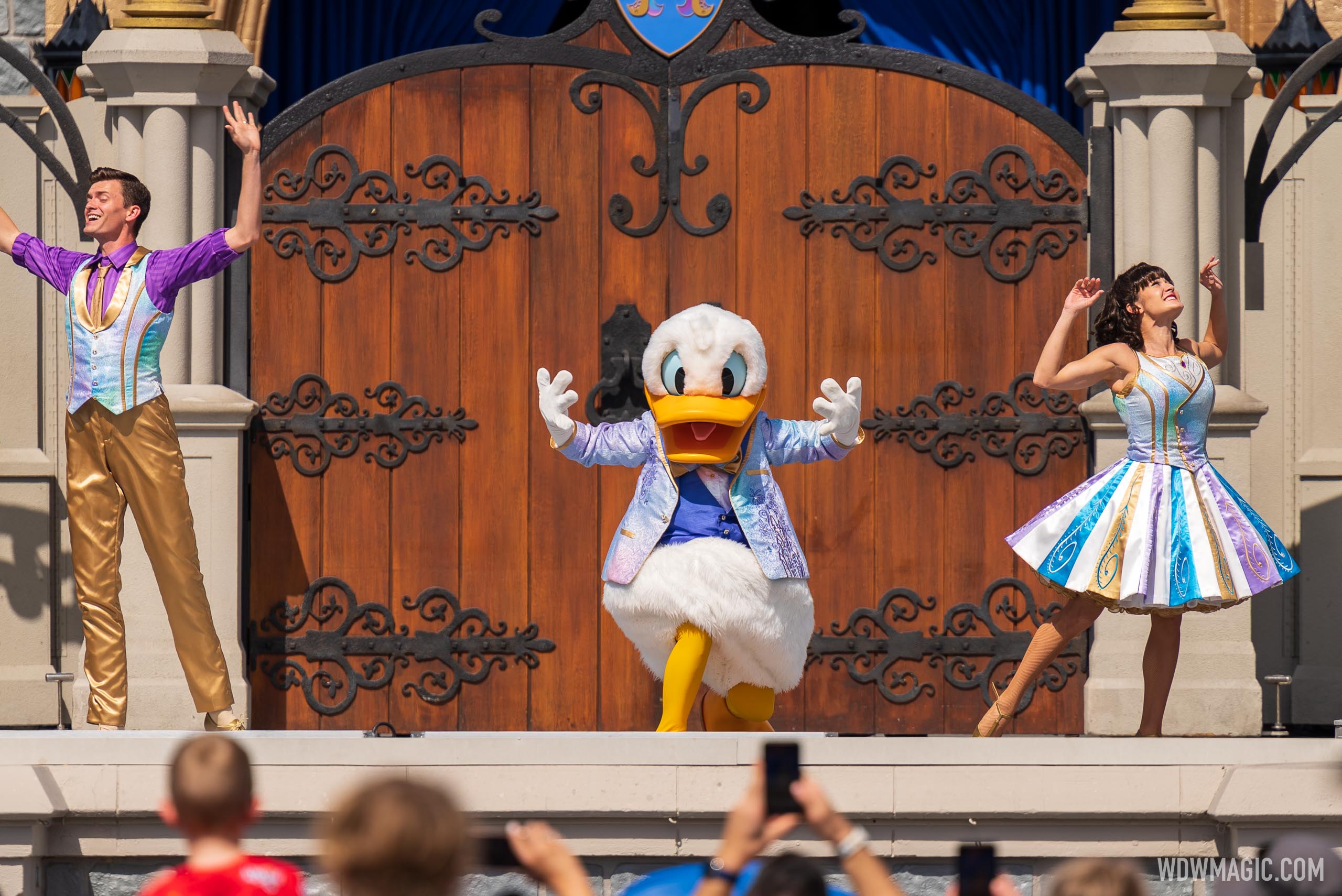 Mickey's Magical Friendship Faire opening show - Photo 2 of 24