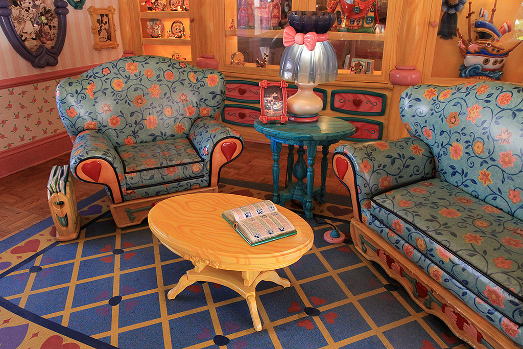 Minnie's Country House - interior - Photo 3 of 34