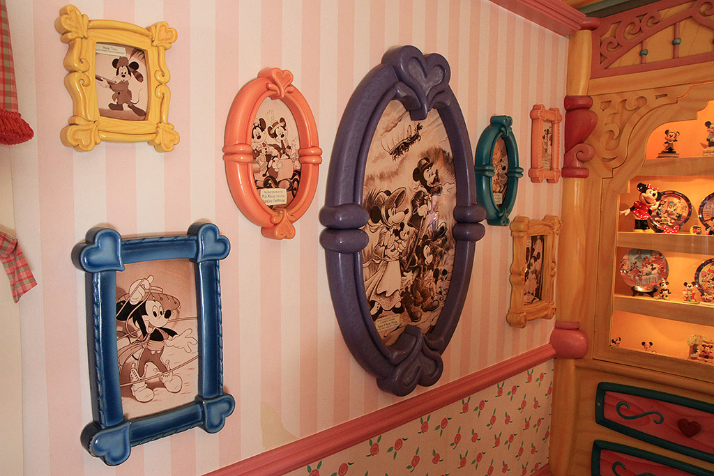 Minnie's Country House - interior - Photo 5 of 34