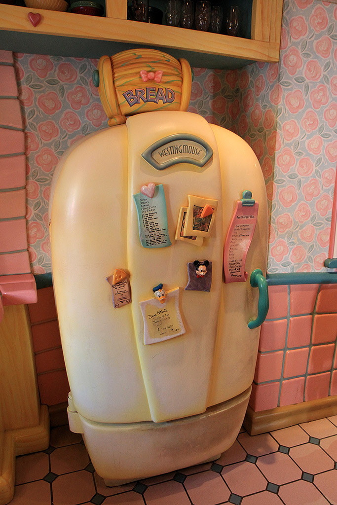 Minnie's Country House - interior - Photo 29 of 34