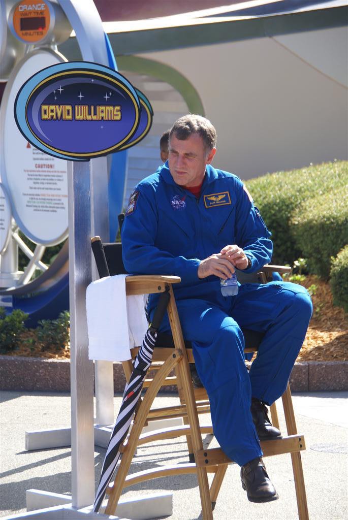 NASA astronaut visit - Photo 30 of 43