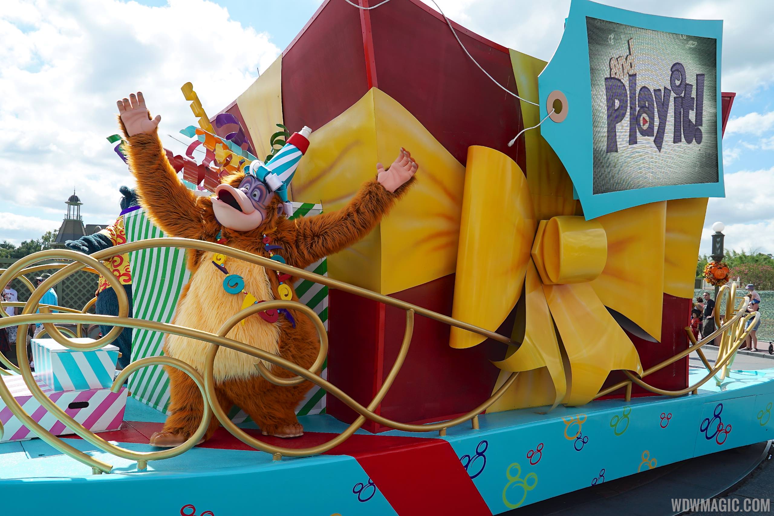 Move it! Shake It! Dance and Play It! Street Party coming to and end ...