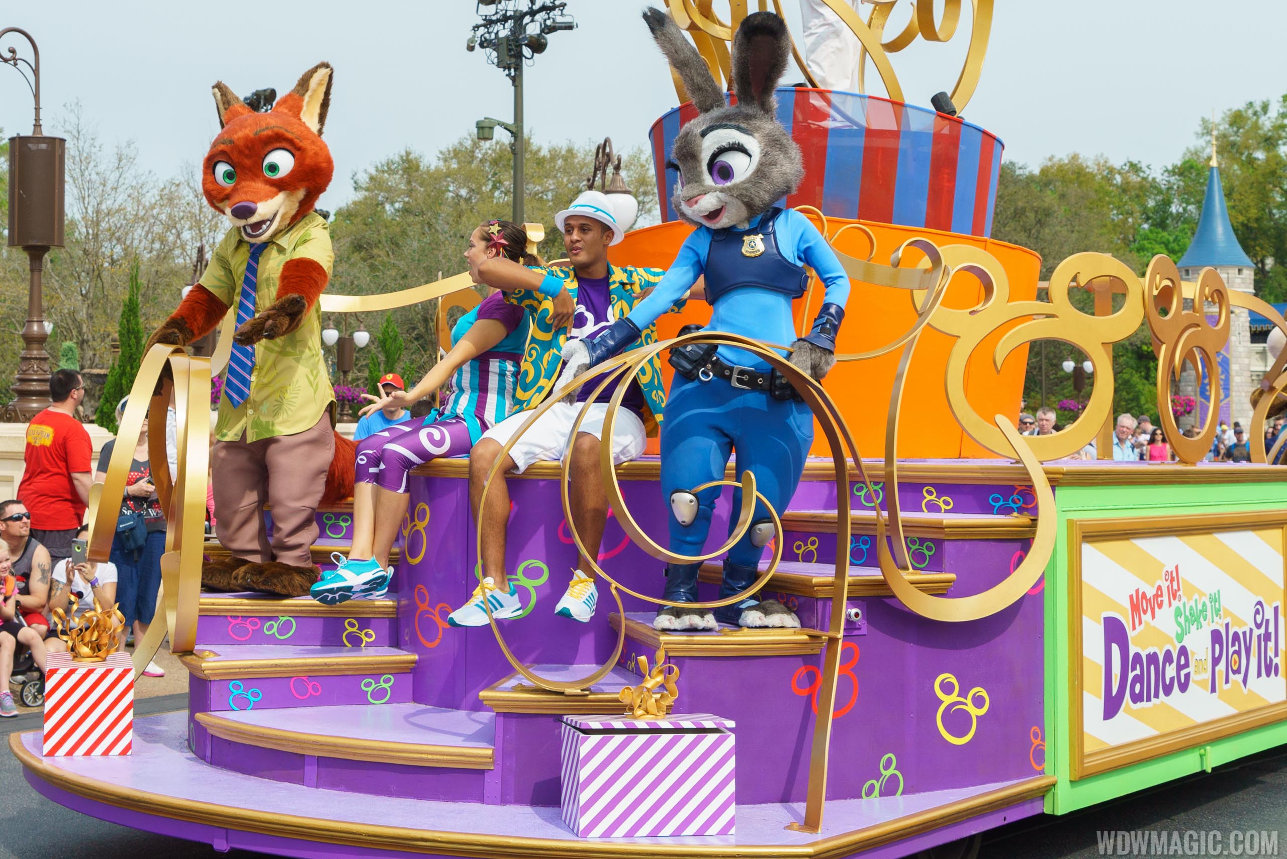 Zootopia joins the Move It! Shake It! Dance and Play It!' Street Party