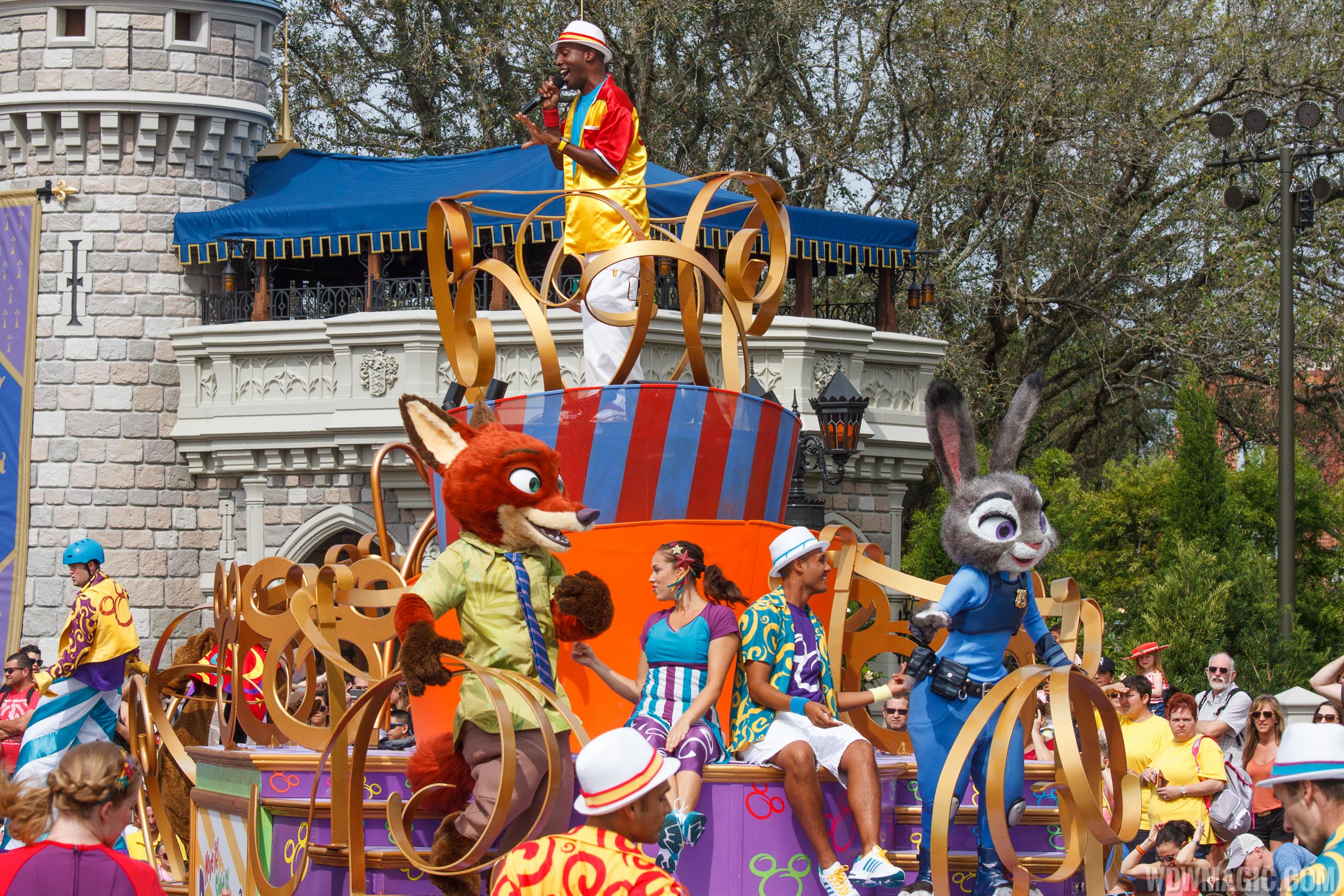 Zootopia joins the Move It! Shake It! Dance and Play It!' Street Party ...