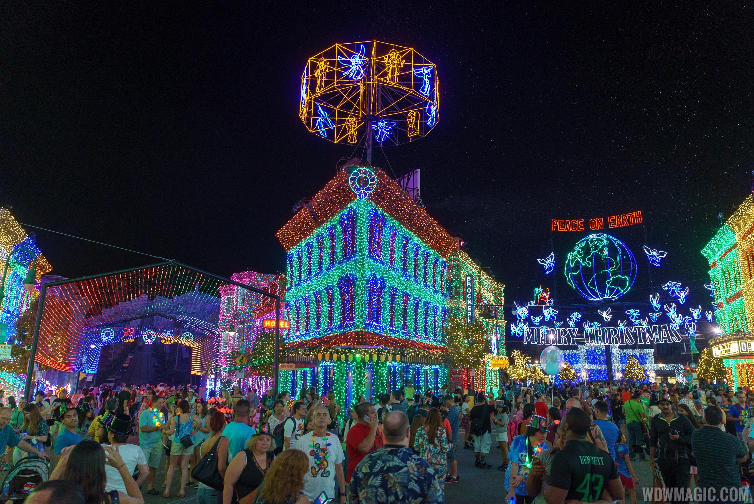 Osborne Family Spectacle of Dancing Lights 2015 - Photo 26 of 101