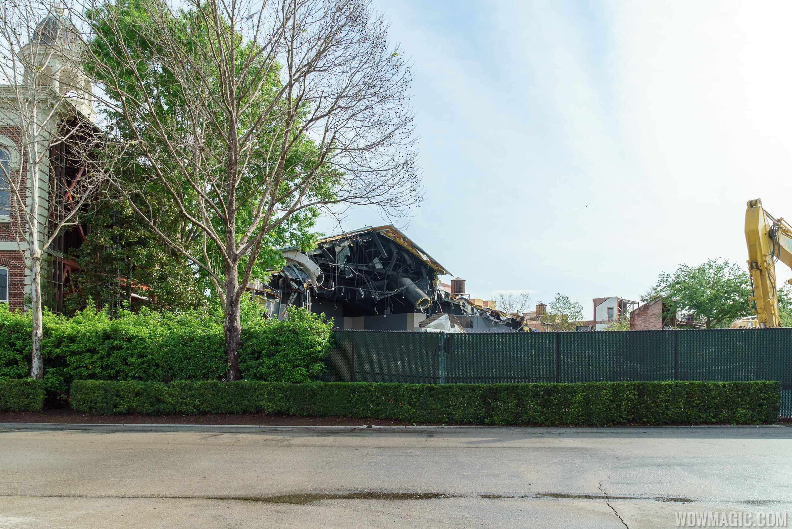 PHOTOS - Premiere Theater demolition underway at Disney's Hollywood Studios