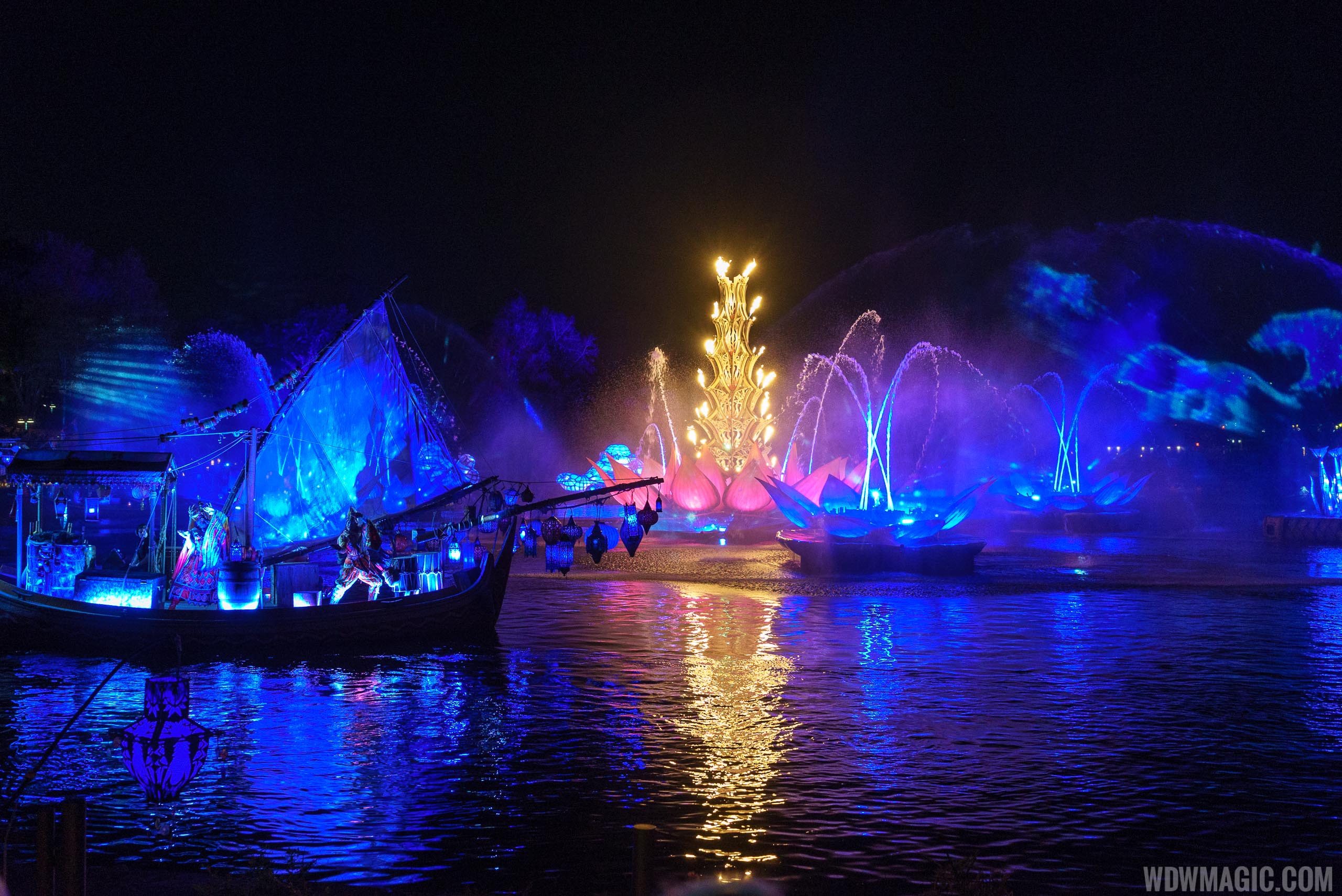 Rivers of Light show - Photo 18 of 21