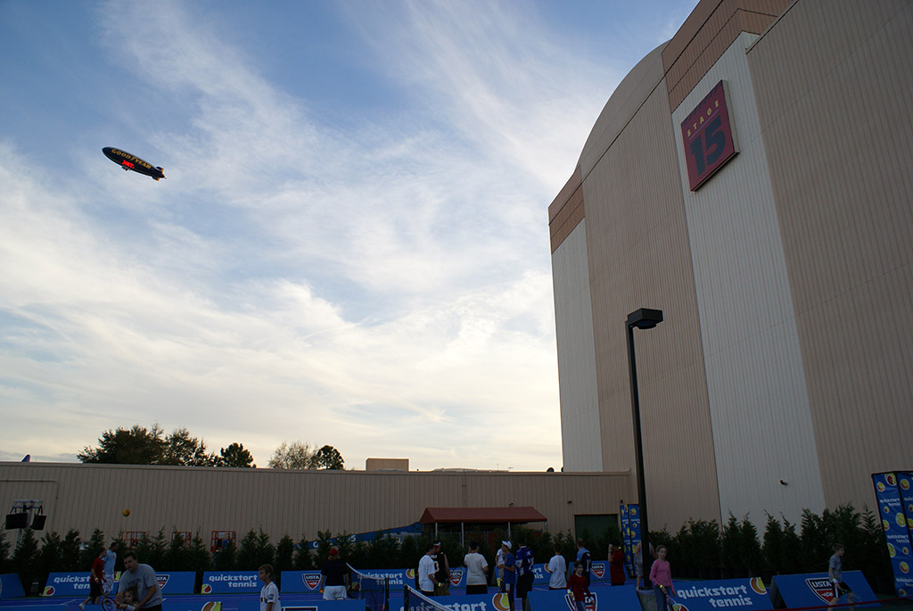 Rock n Roller Coaster from backstage - Photo 2 of 3
