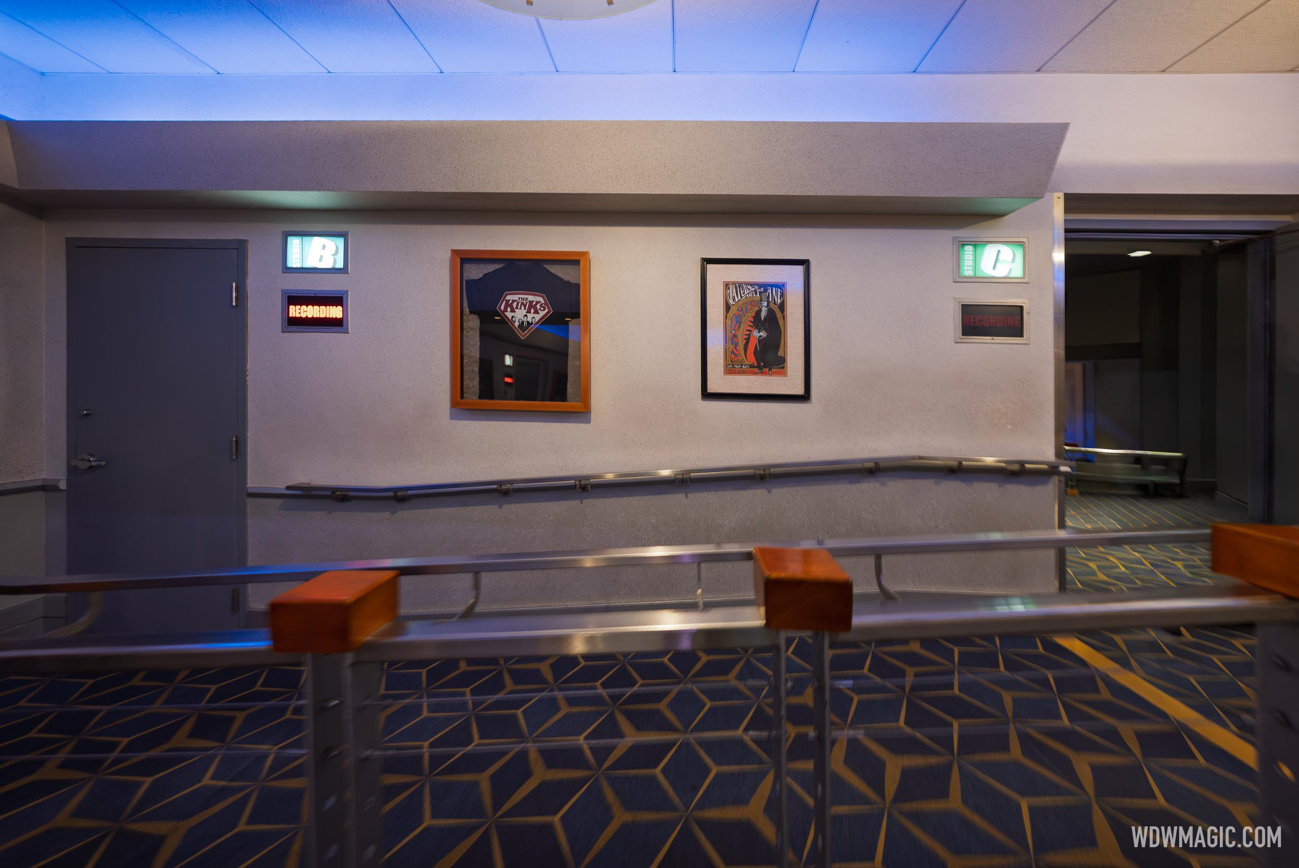 Rock 'n' Roller Coaster overview - Photo 14 of 55
