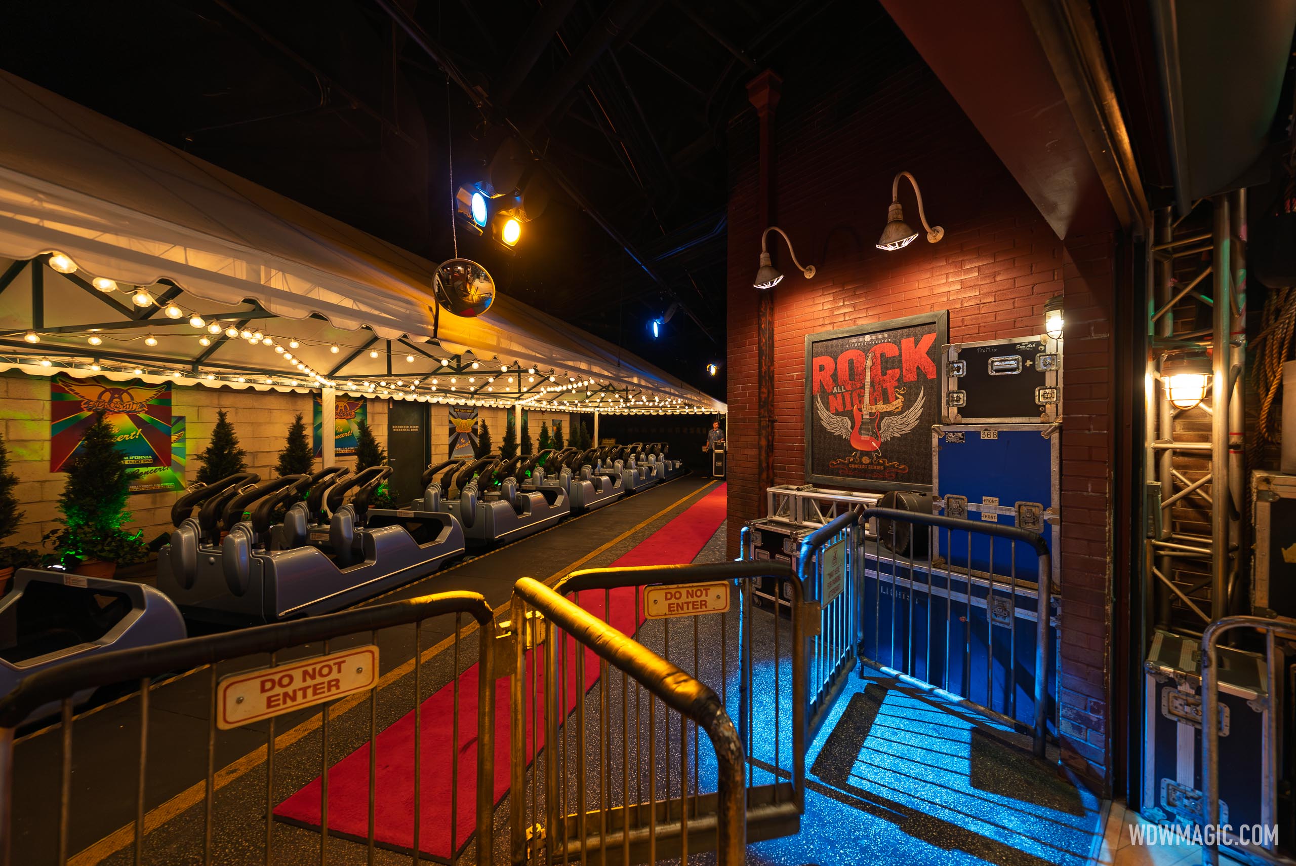 Rock 'n' Roller Coaster overview - Photo 36 of 55