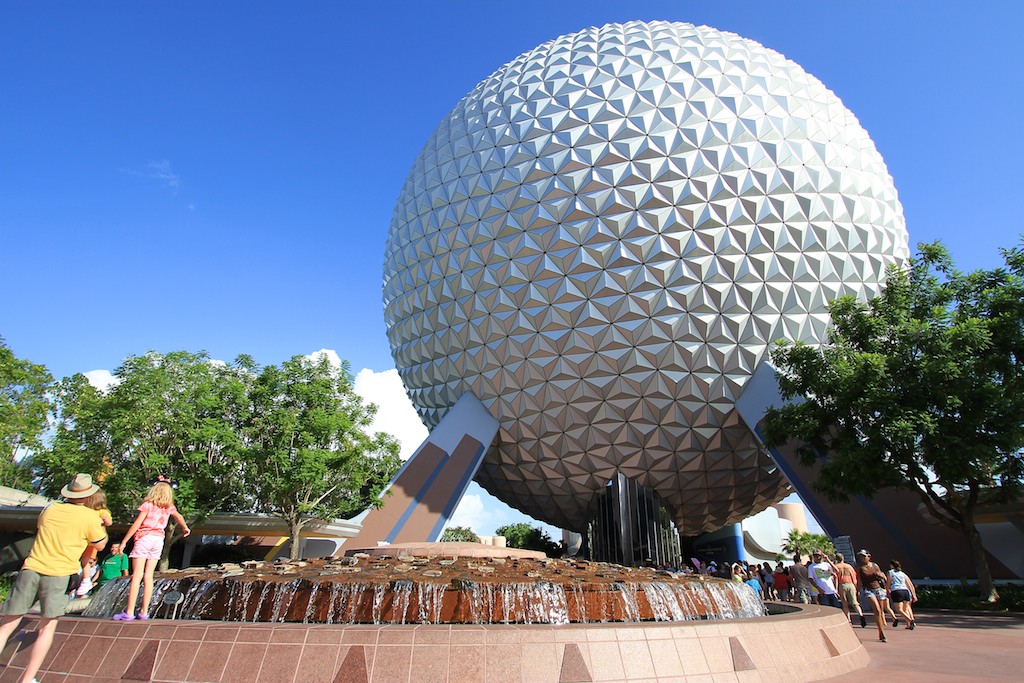 Spaceship Earth exterior 2010 - Photo 2 of 4