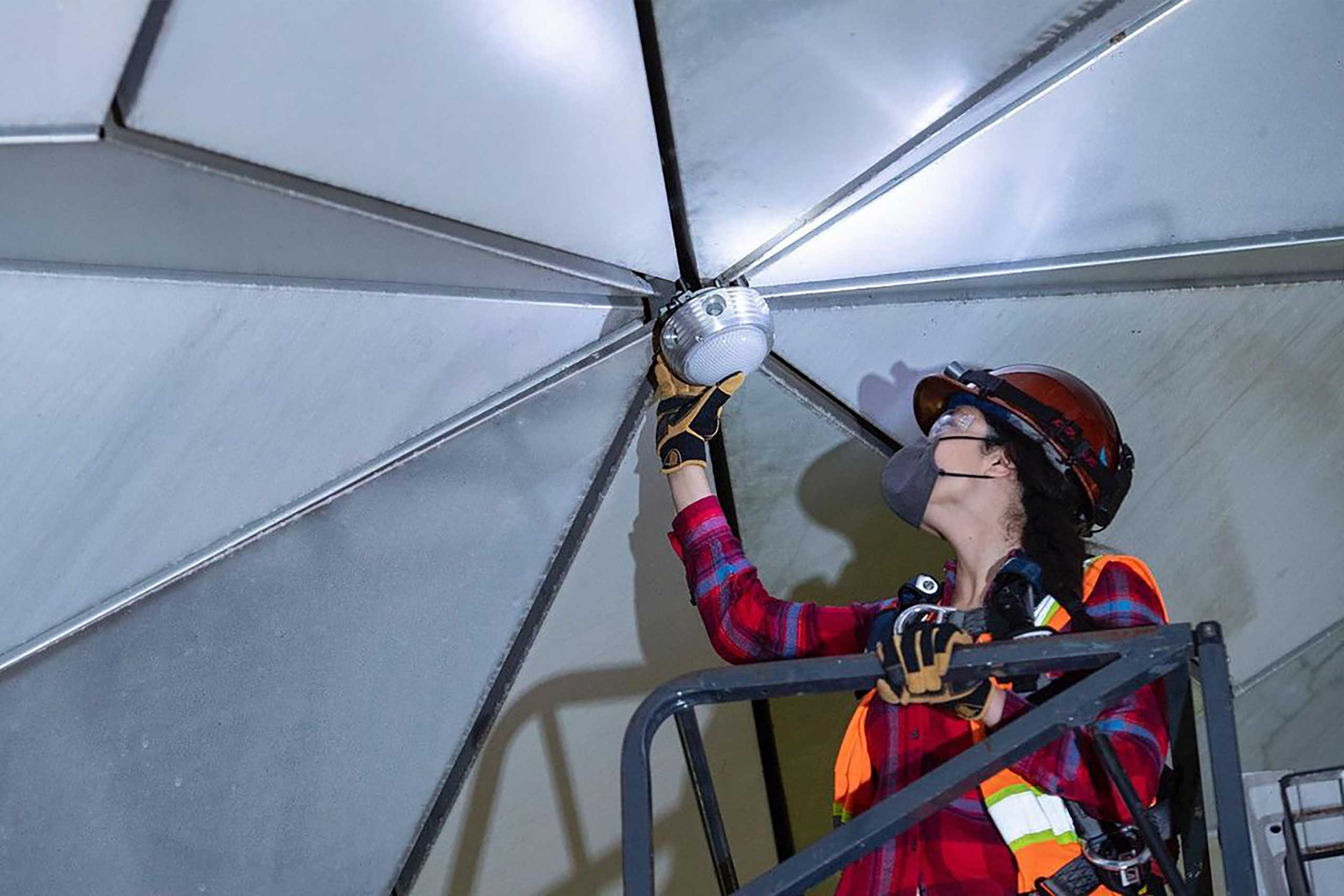 Spaceship Earth point of light install - Photo 2 of 2