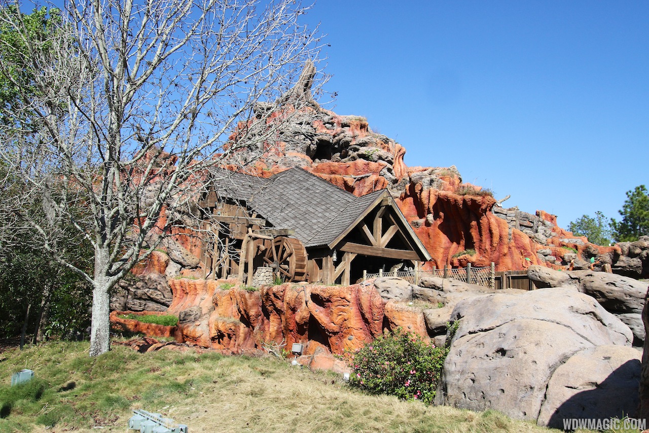 Splash Mountain refurbishment - Photo 7 of 8