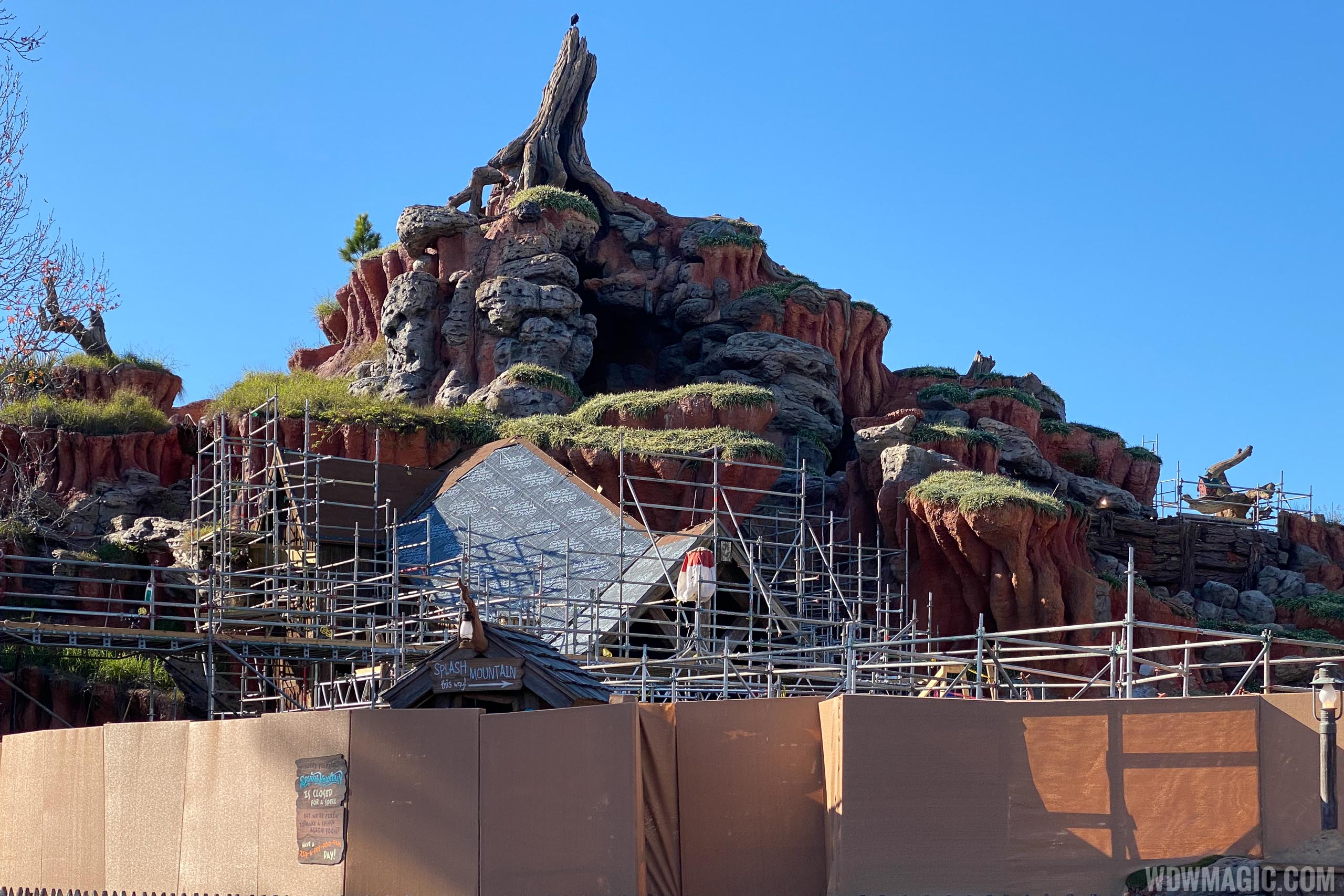Splash Mountain February 2020 refurbishment - Photo 2 of 4