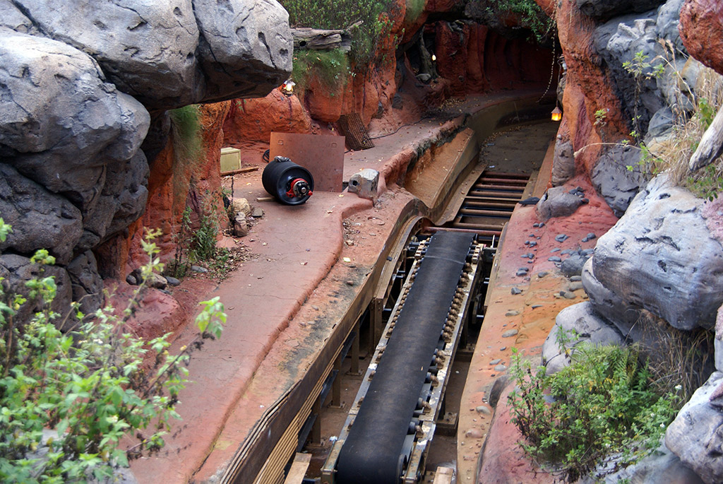 Splash Mountain refurbishment photos