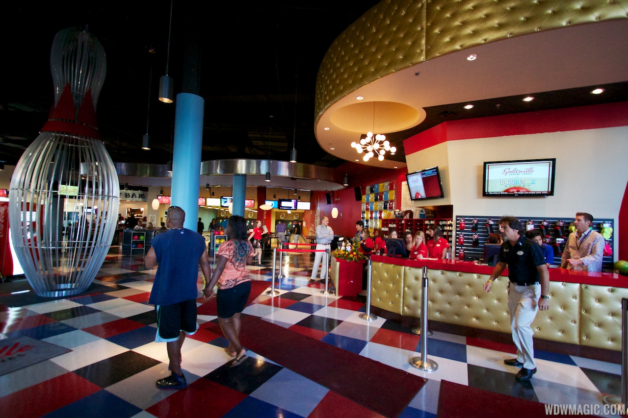 Opening day inside Splitsville - Photo 8 of 48