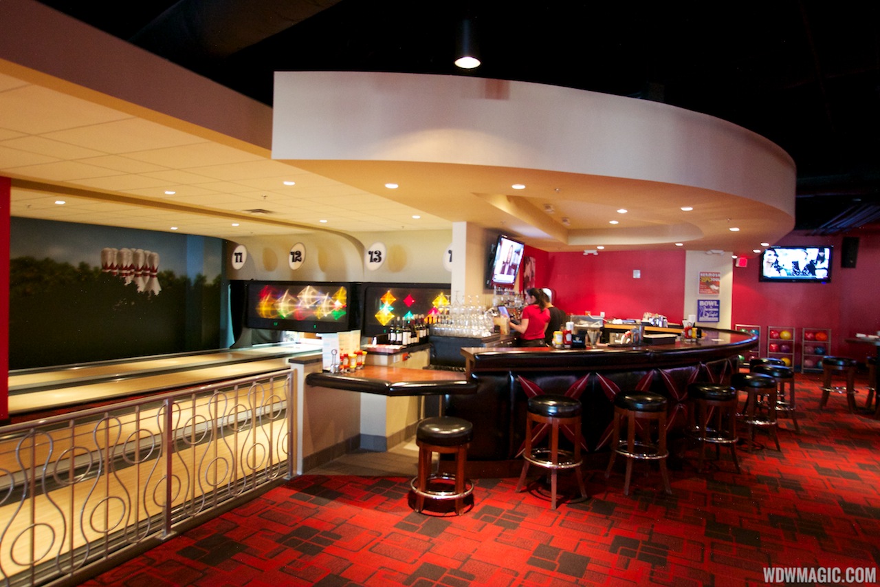 Opening day inside Splitsville - Photo 35 of 48