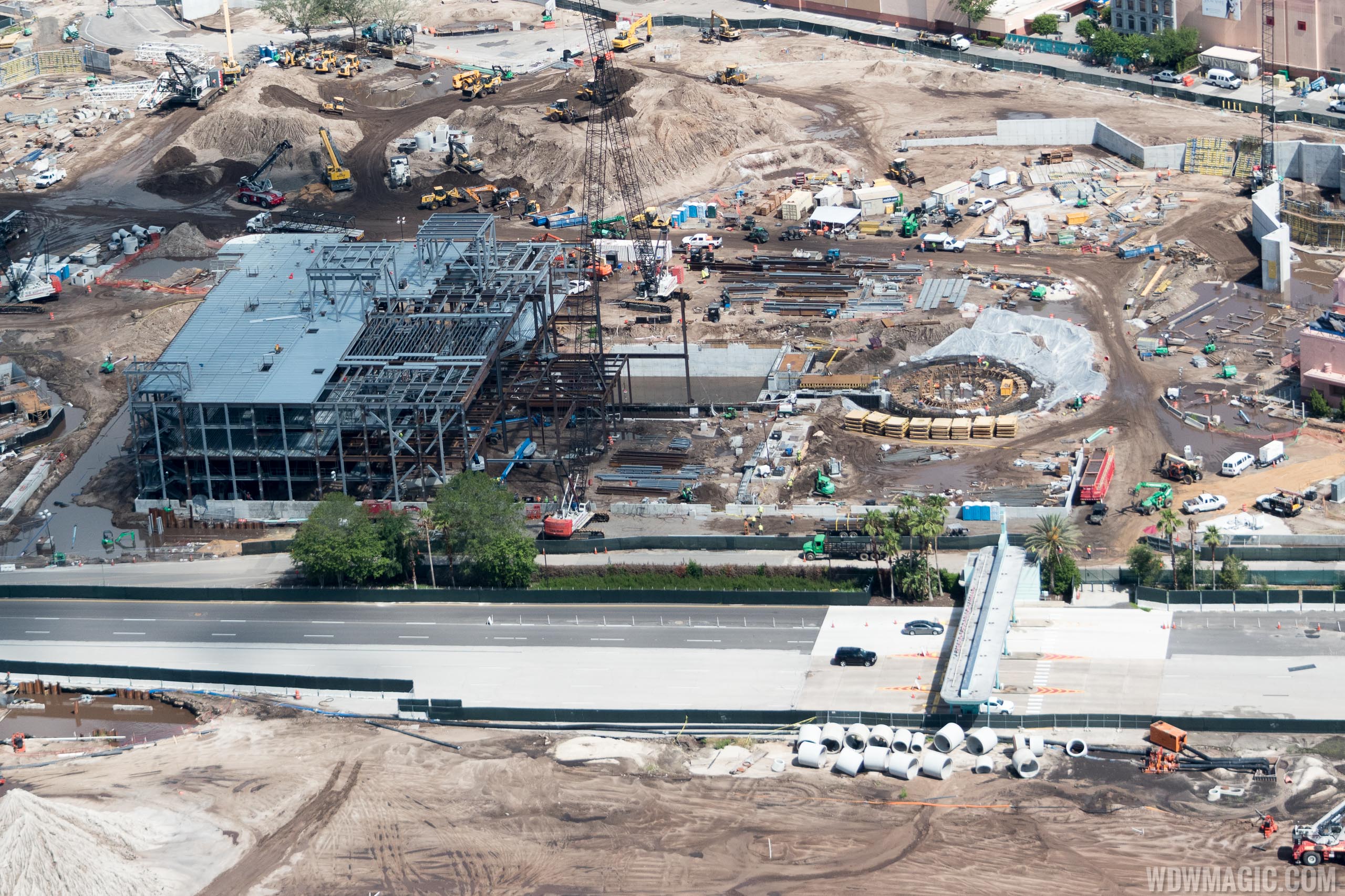 Star Wars Galaxy's Edge construction aerial views - Photo 11 of 12