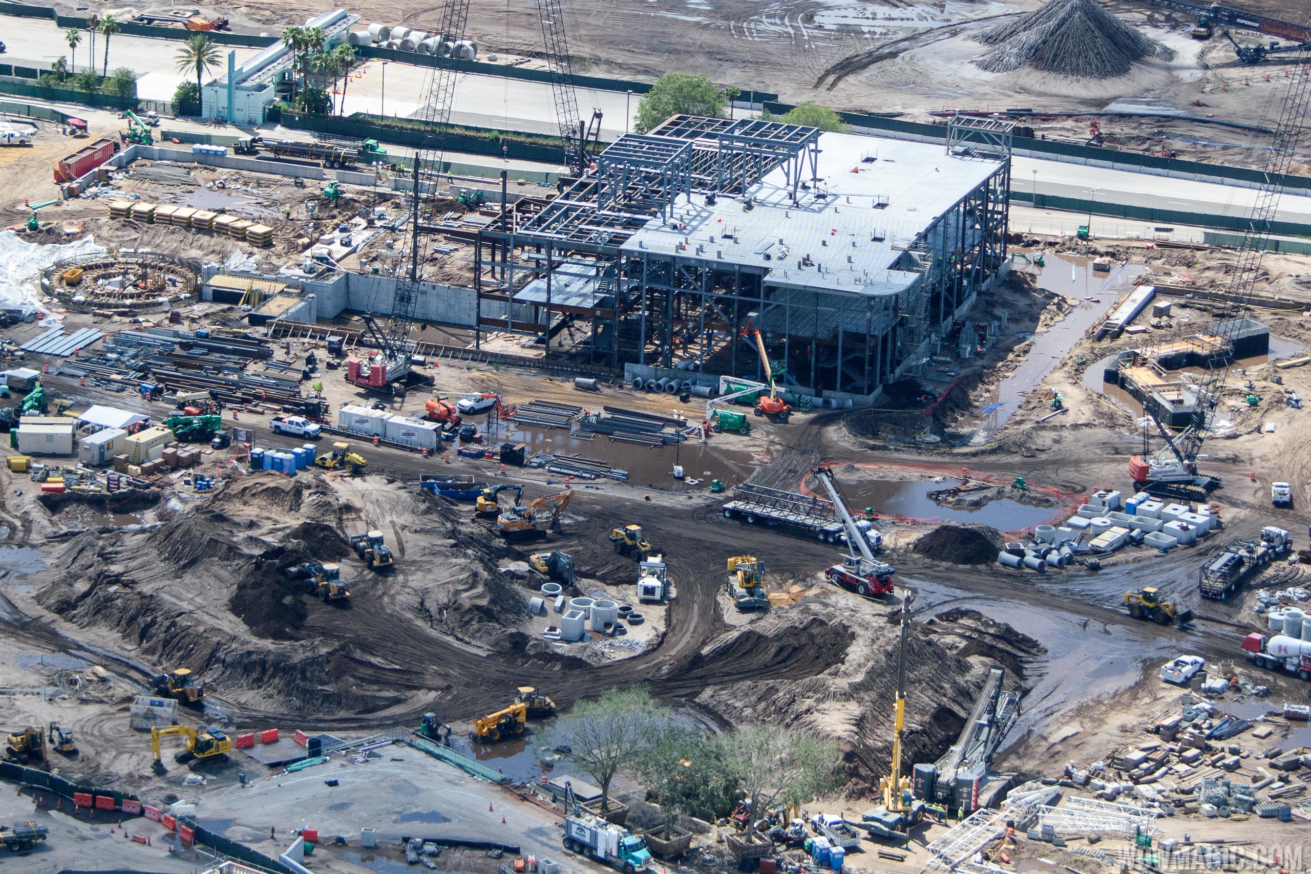 Star Wars Galaxy's Edge construction aerial views - Photo 8 of 12