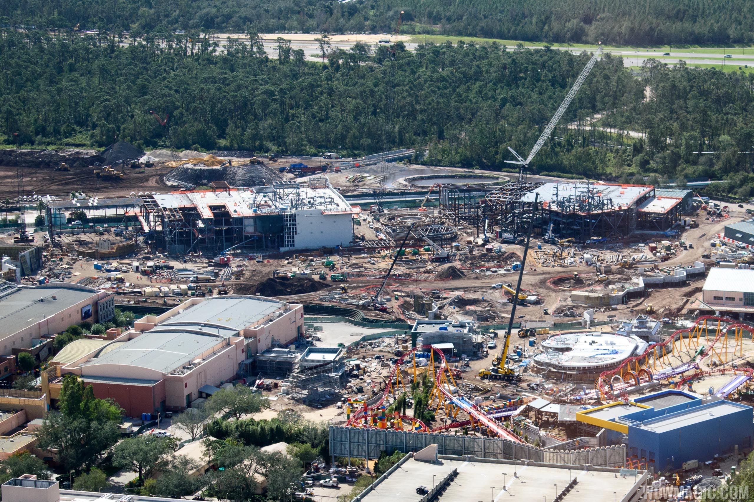 Star Wars Galaxy's Edge construction from the air - Photo 3 of 11