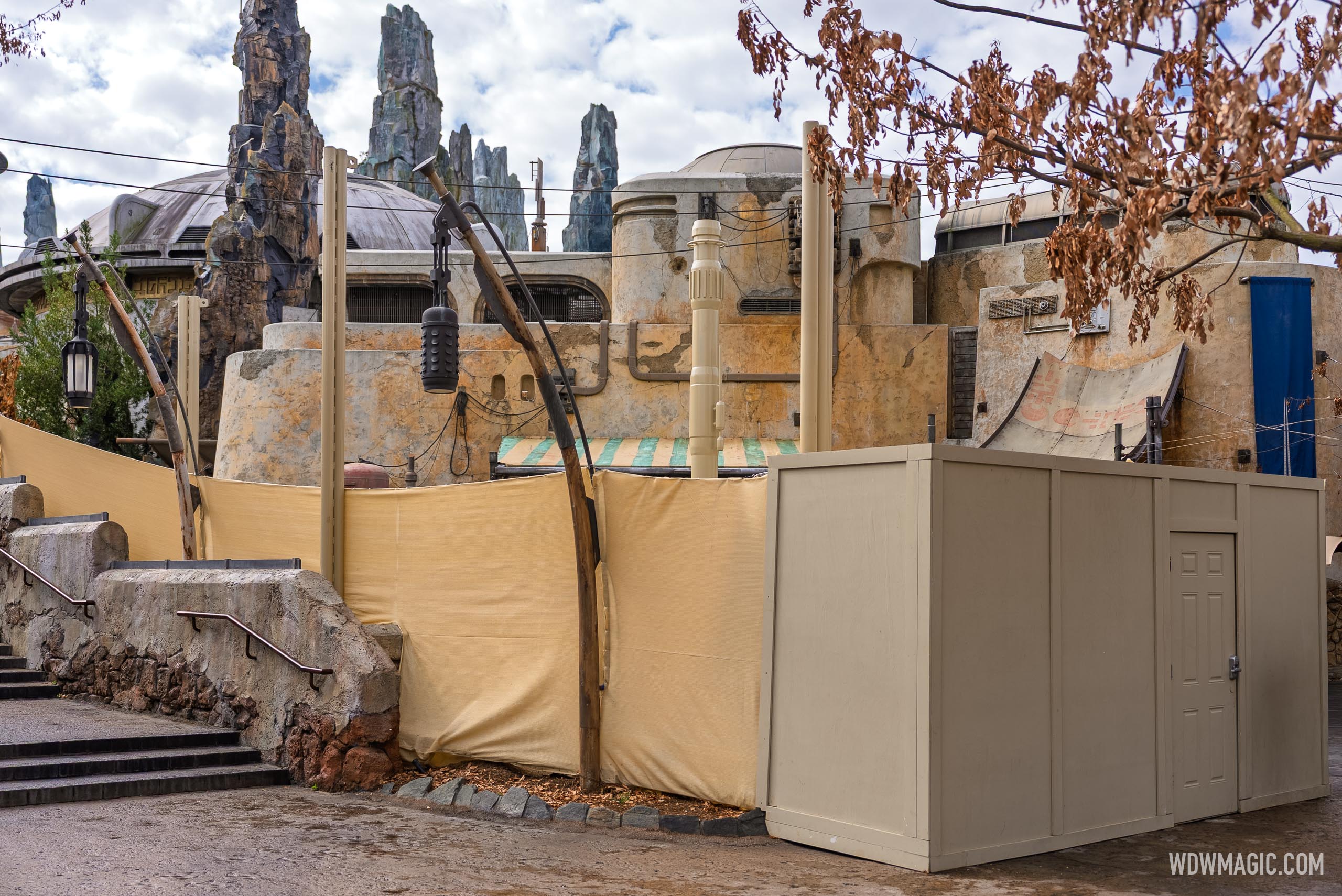 Star Wars: Galaxy's Edge Shade Structure Construction - February 2025 ...