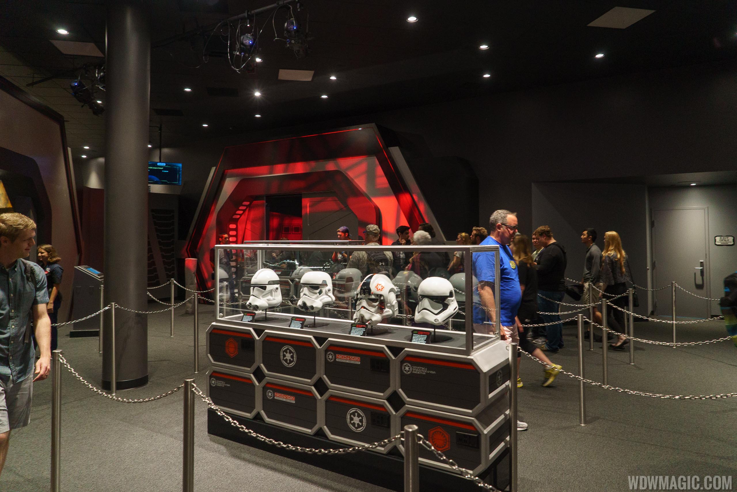 Star Wars Launch Bay opening day - Photo 16 of 40