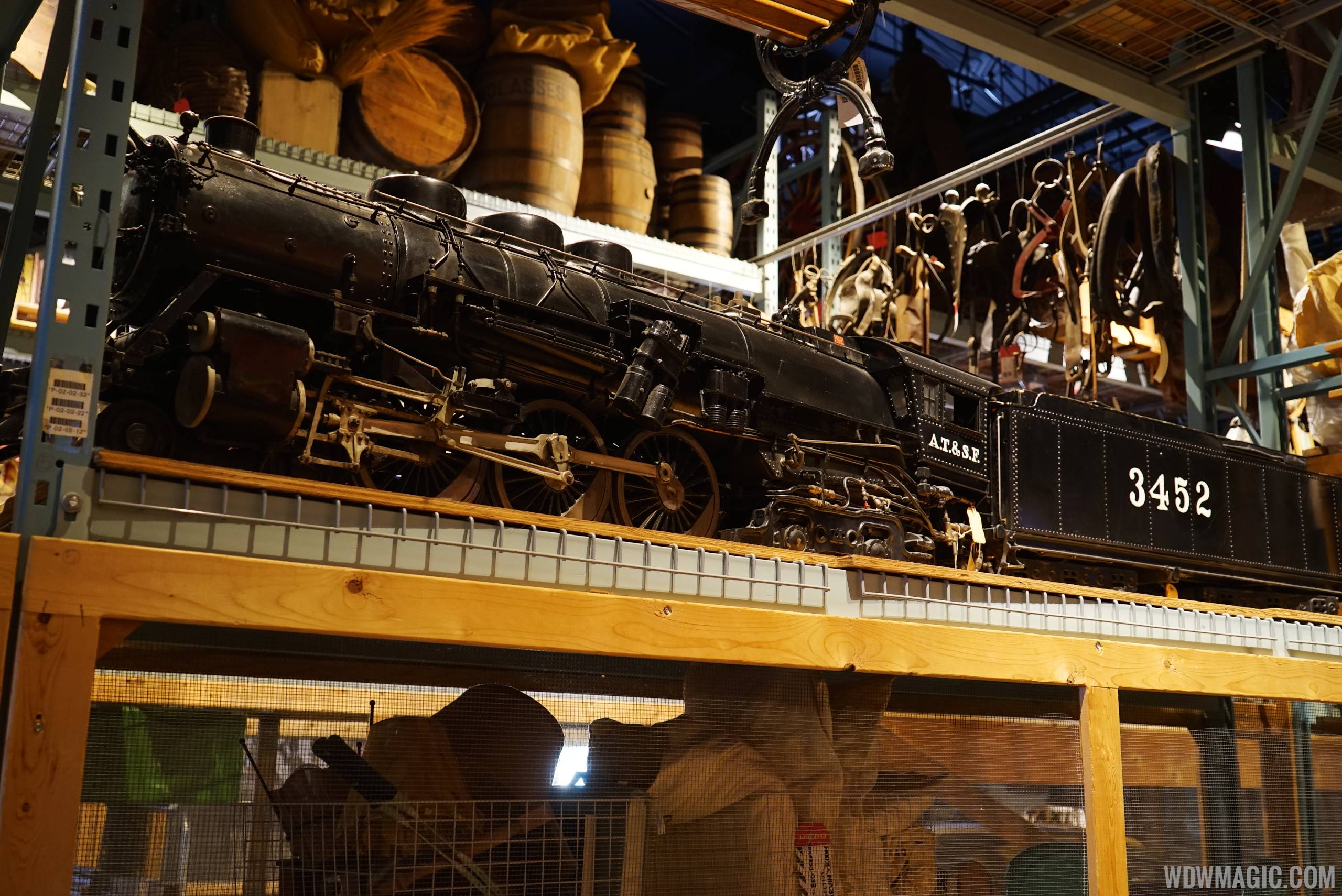 Studio Backlot Tour complete walkthrough - Photo 38 of 134