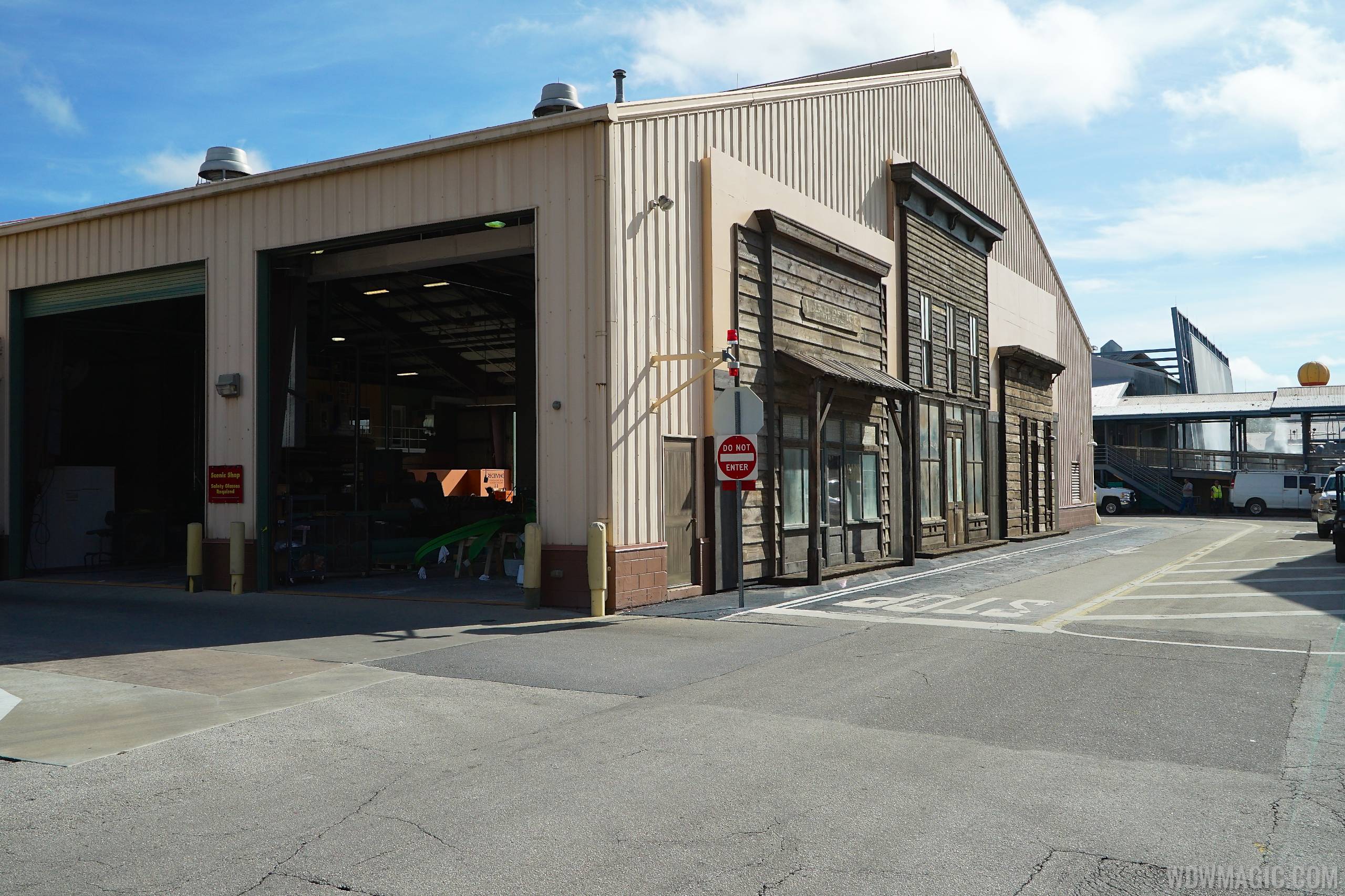 Studio Backlot Tour complete walkthrough - Photo 57 of 134