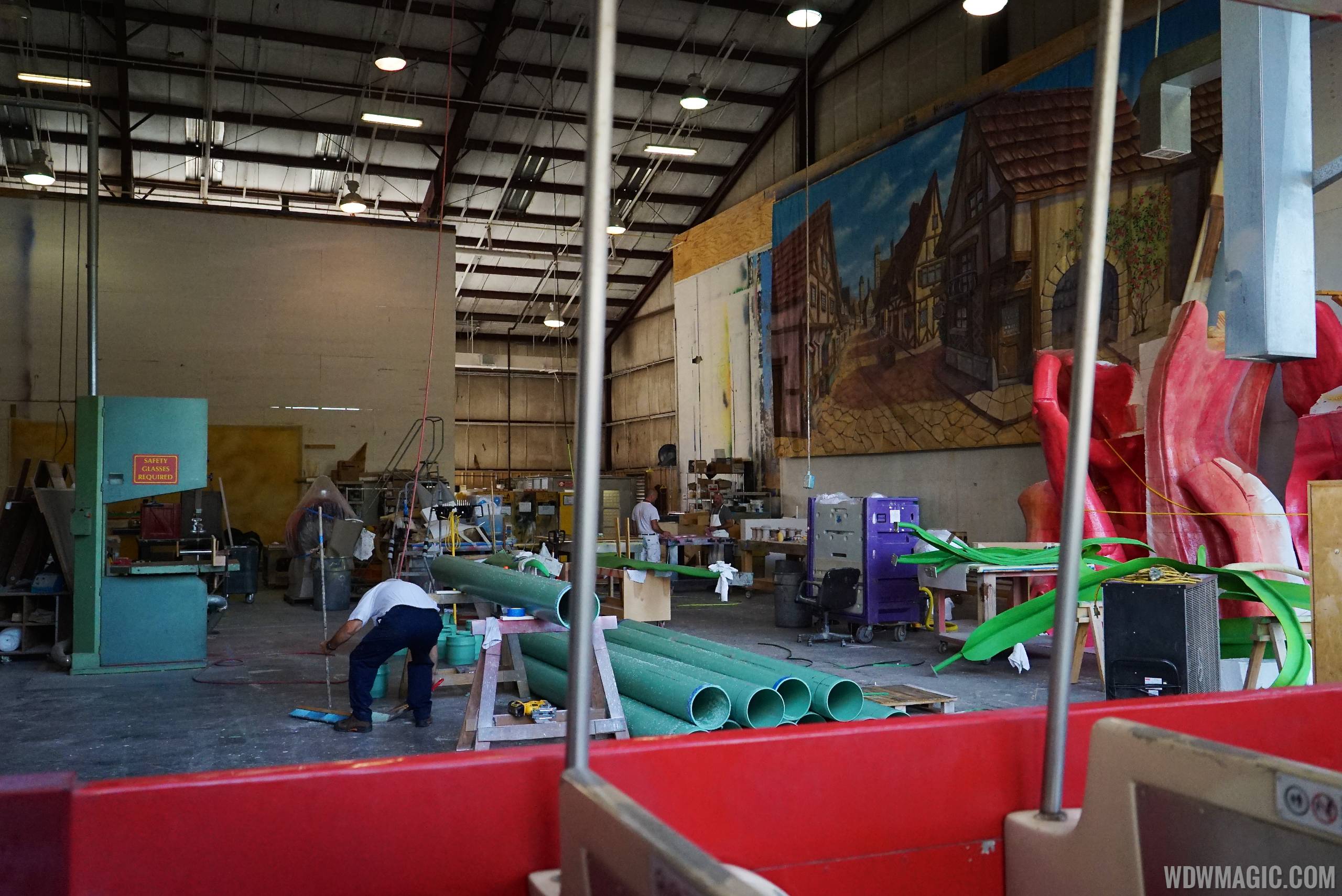 Studio Backlot Tour complete walkthrough - Photo 76 of 134