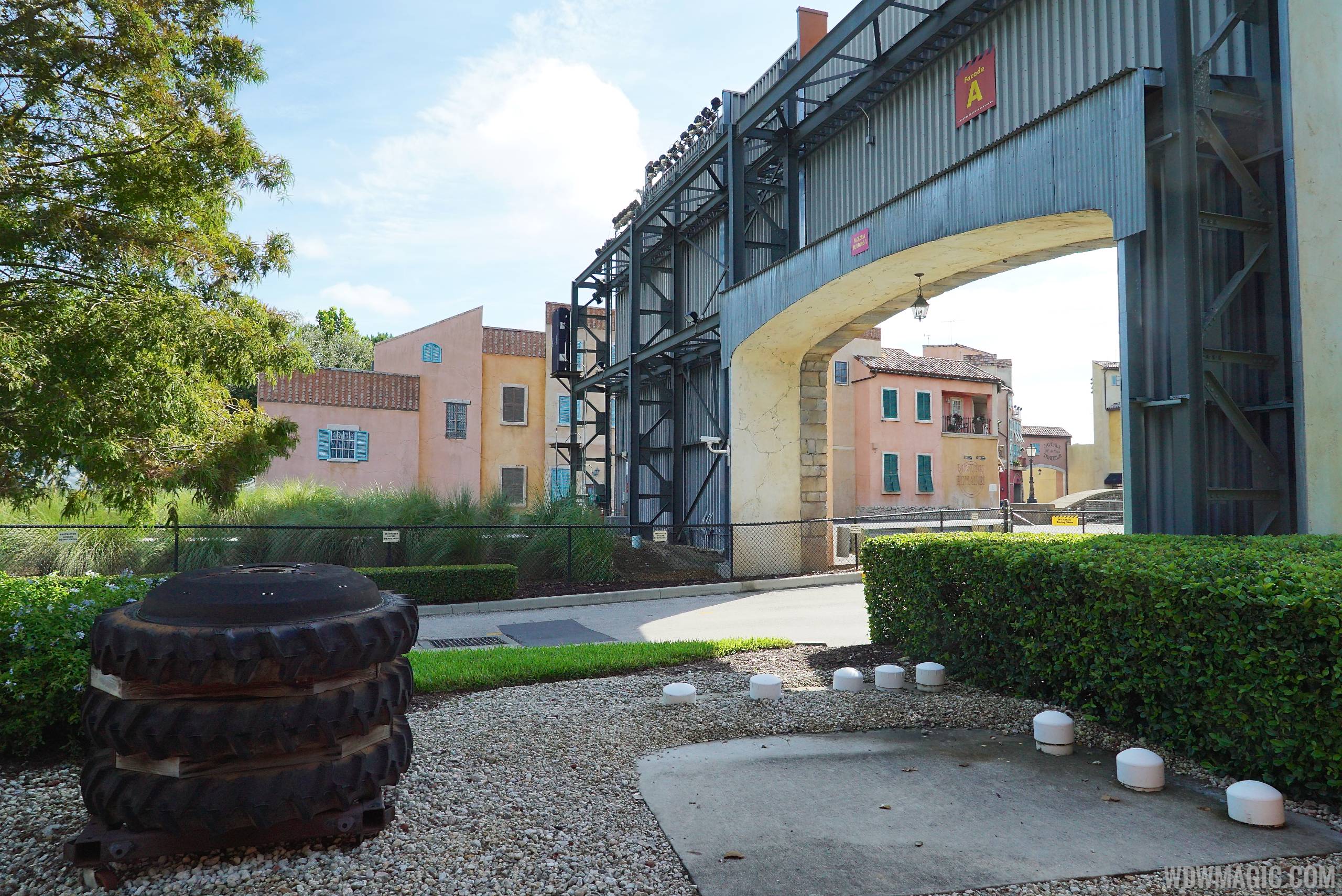 Studio Backlot Tour complete walkthrough - Photo 81 of 134