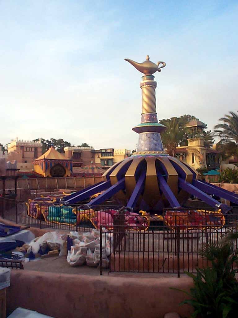 Aladdin construction - Photo 5 of 6