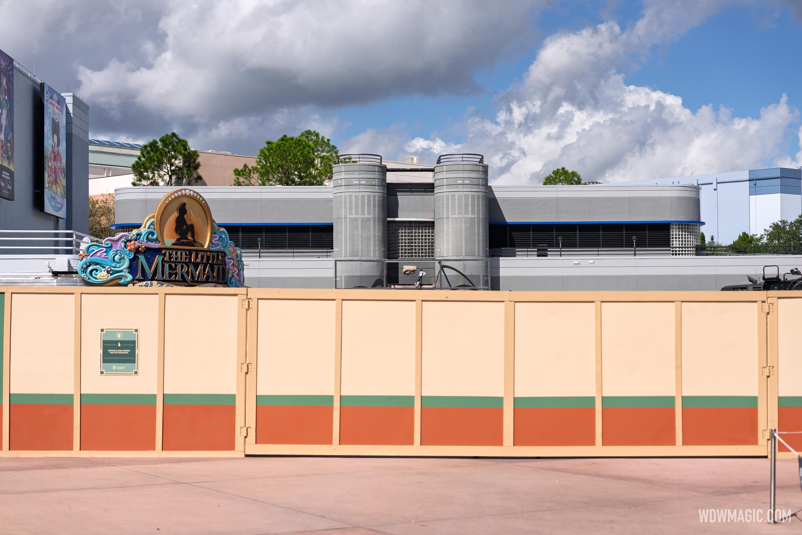 Animation Courtyard Archway Demolished and Launch Bay Signage Removed ...