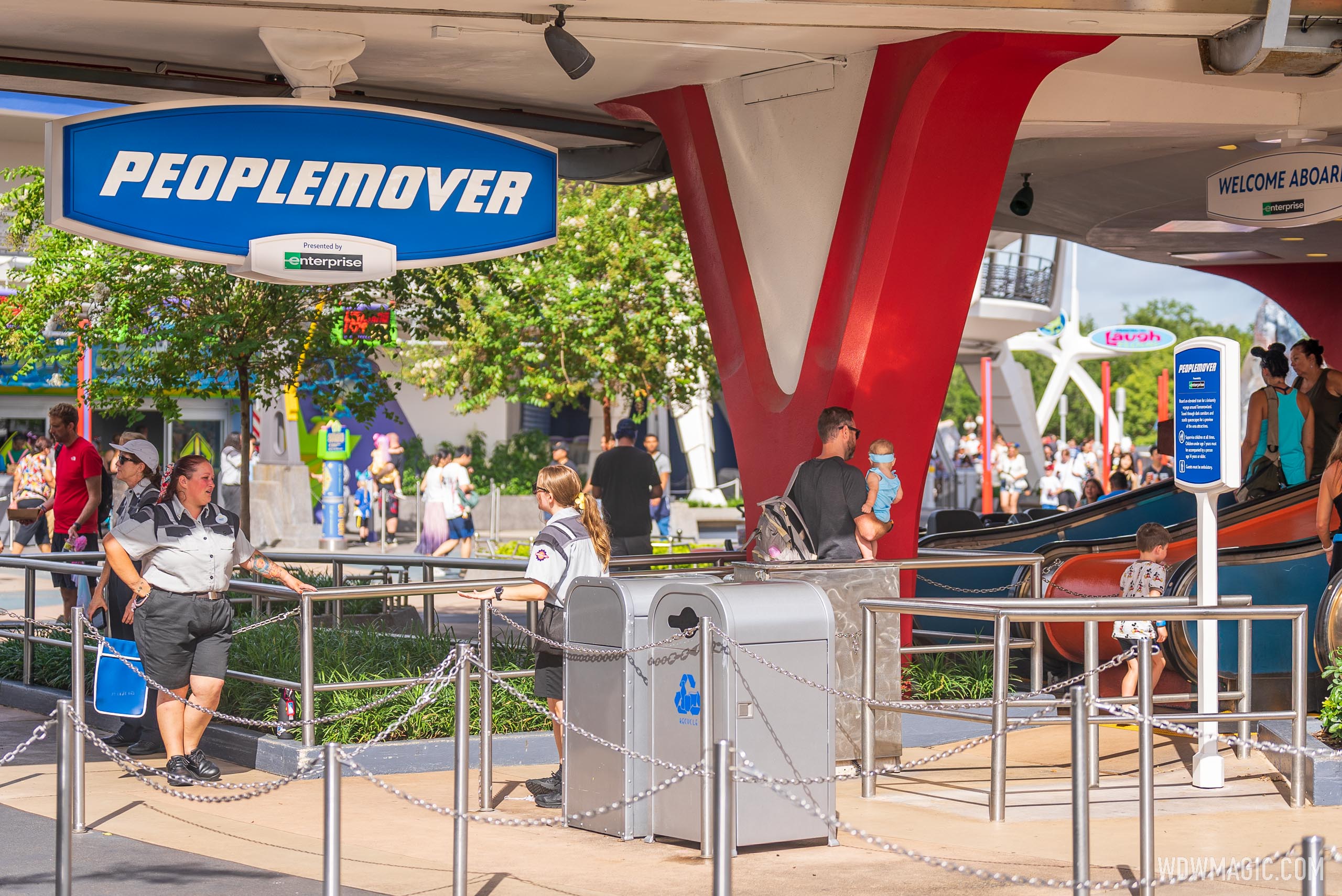 New signage at Tomorrowland Transit Authority PeopleMover - August 2022 ...