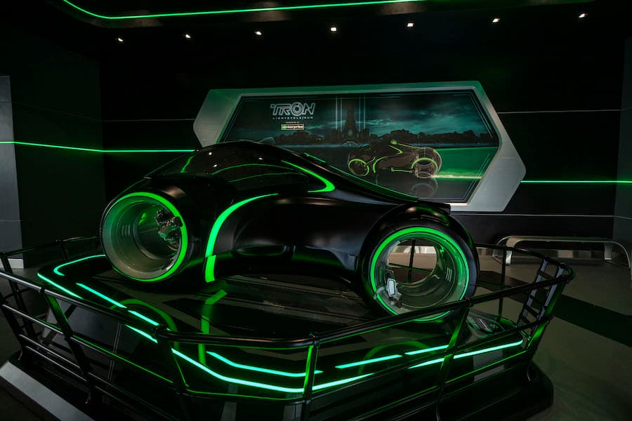 Disney reveals more details on the TRON Lightcycle Run Team Green post ...