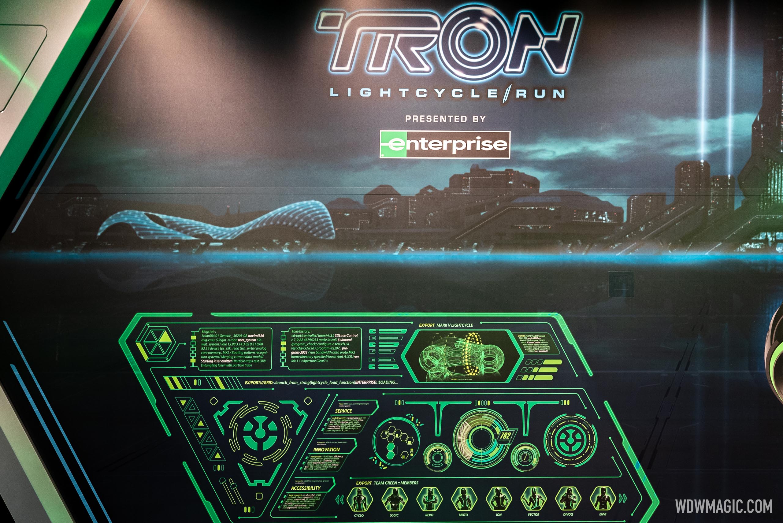 TRON Lightcycle Run Team Green post-show - Photo 8 of 9