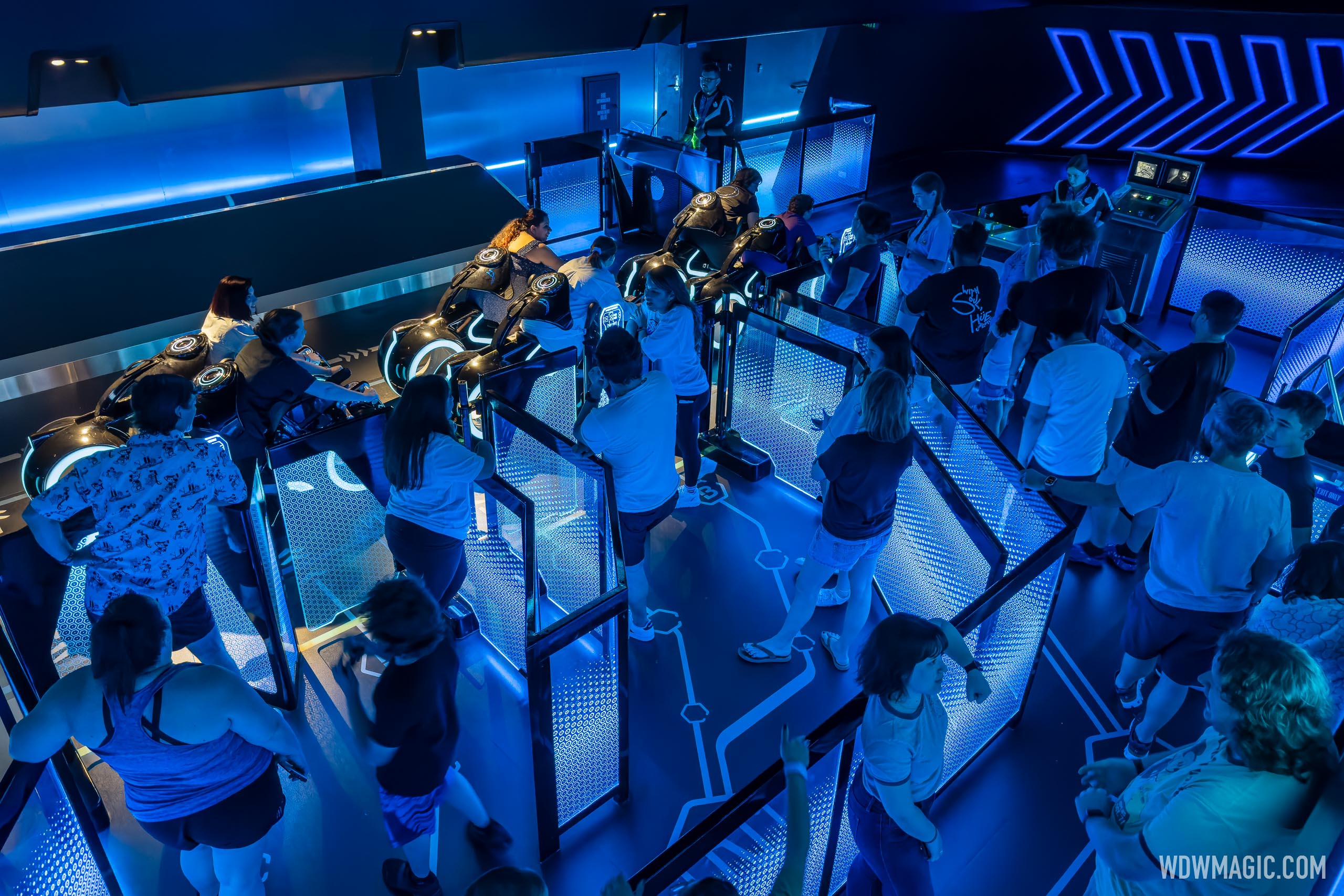 TRON Lightcycle Run overview - Photo 19 of 39