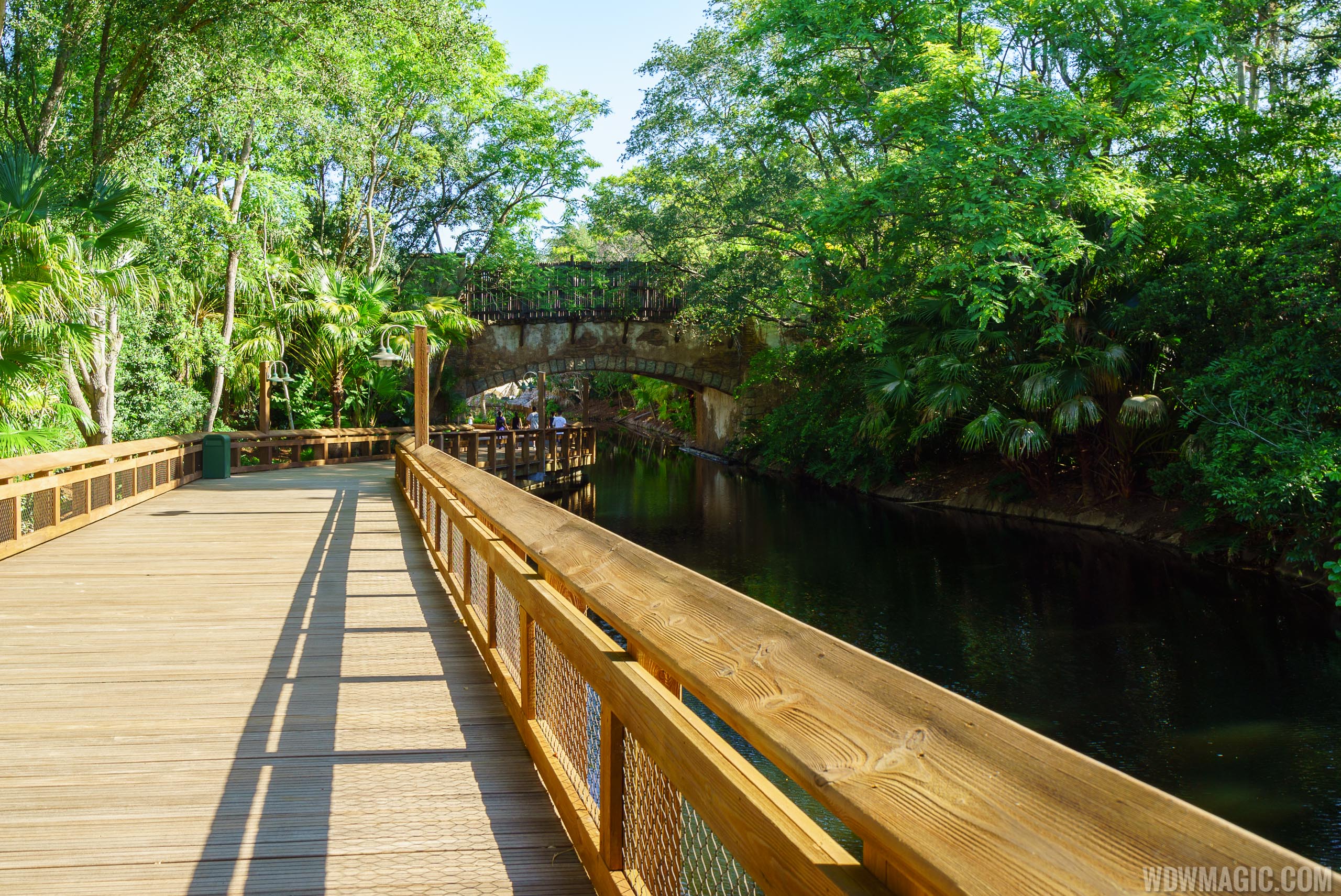 Walkway from Pandora to Harambe