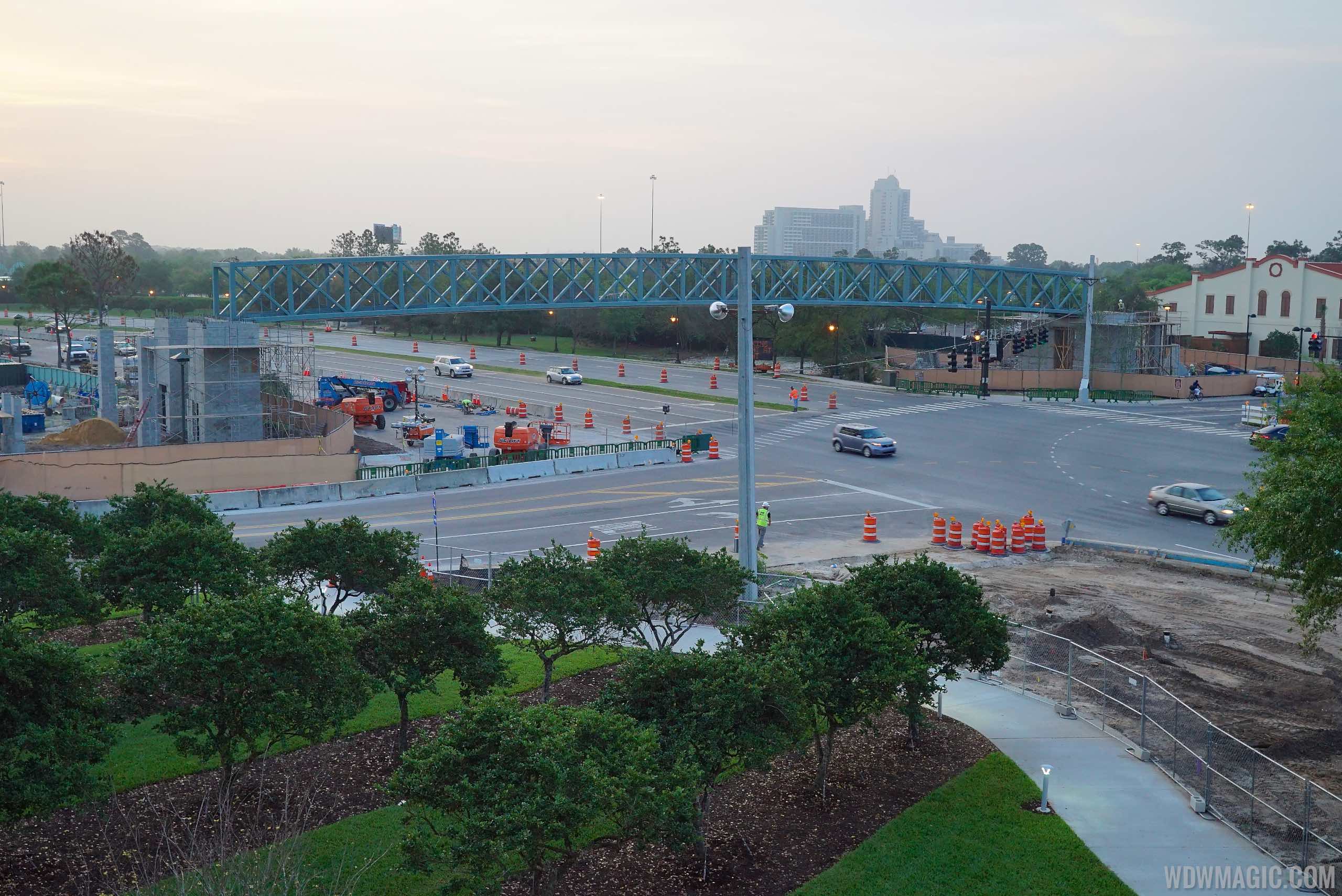 PHOTOS - New Disney Springs pedestrian bridge now in position over ...