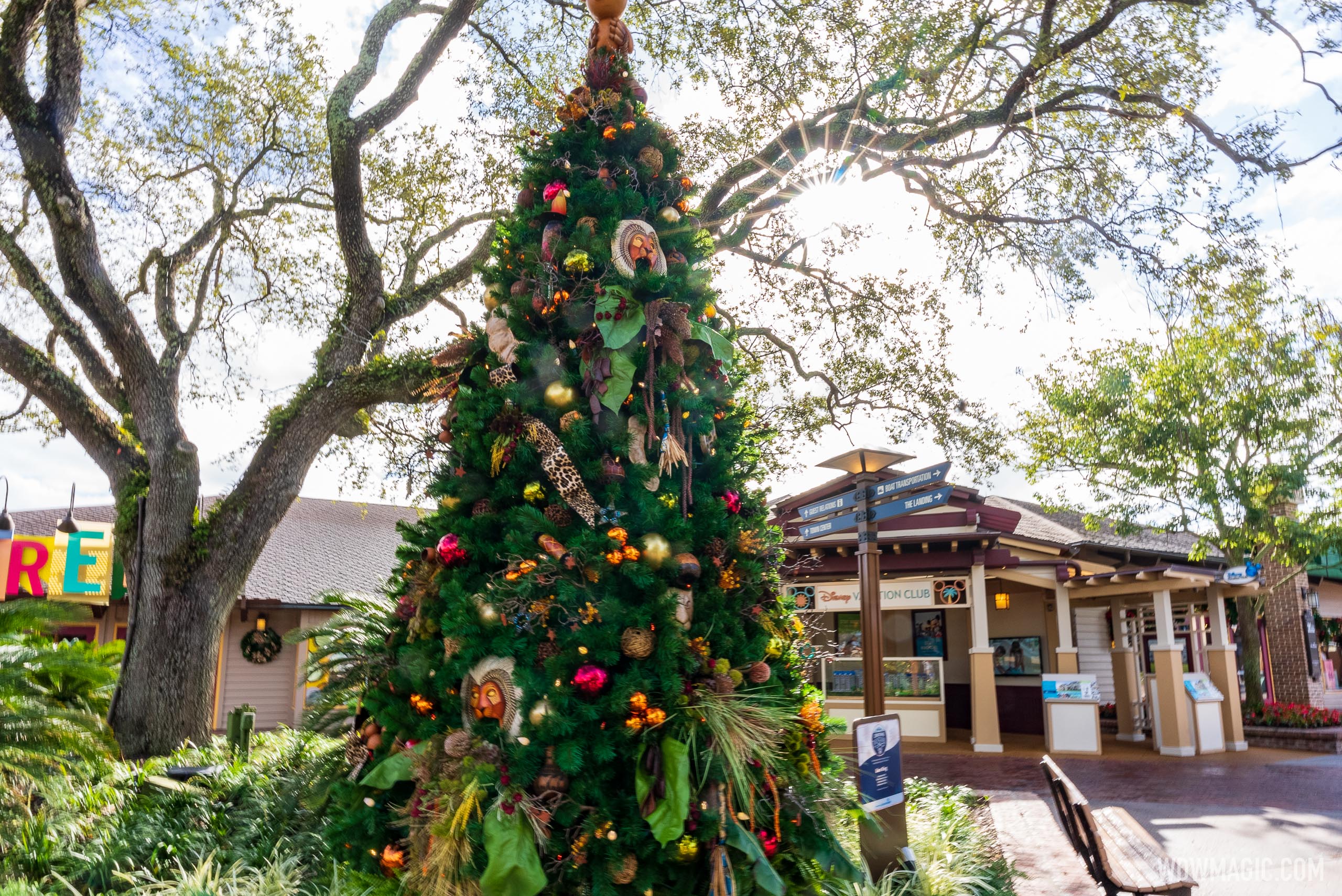 Disney Springs Christmas holiday decor 2021 - Photo 25 of 53
