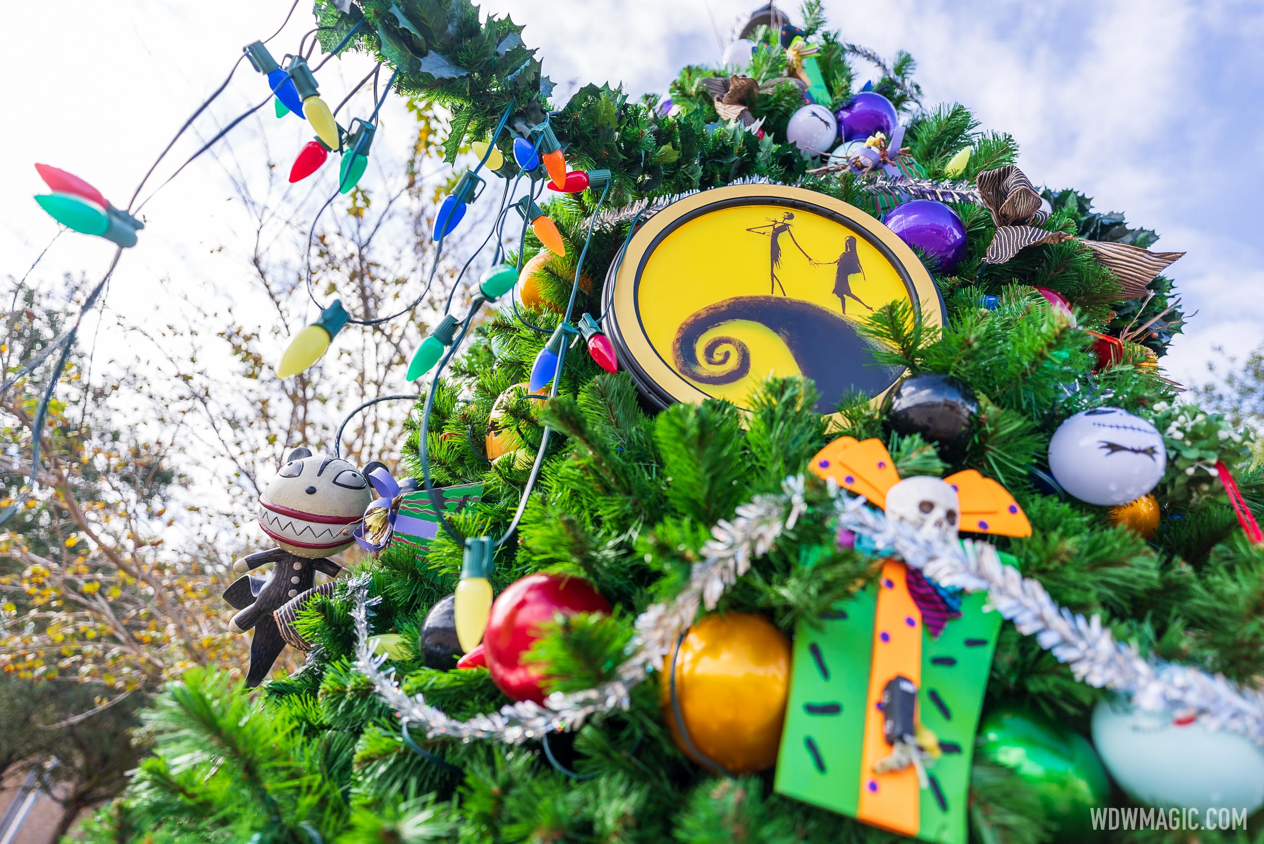 Disney Springs Christmas holiday decor 2021 - Photo 31 of 53
