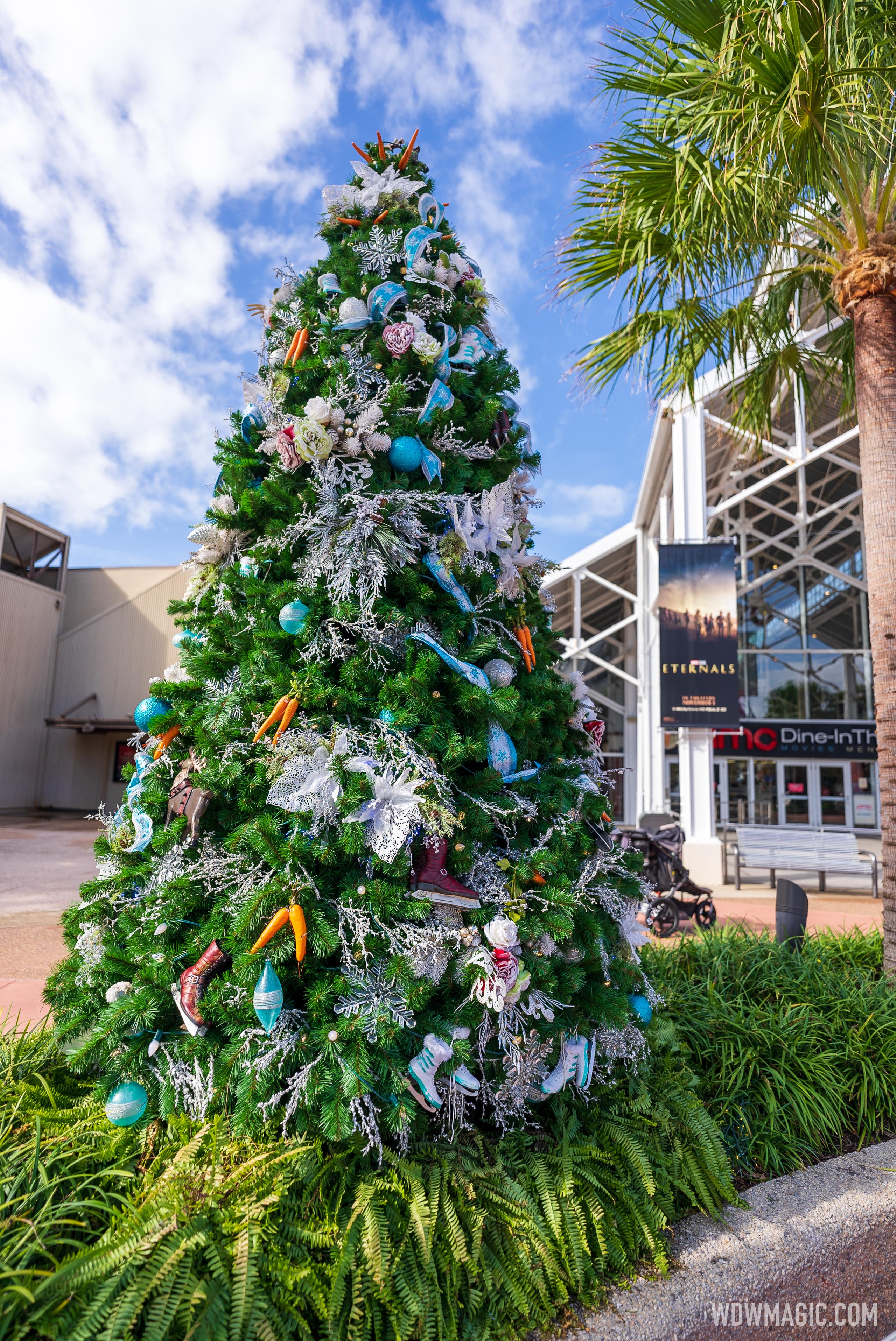 Disney Springs Christmas holiday decor 2021 - Photo 42 of 53