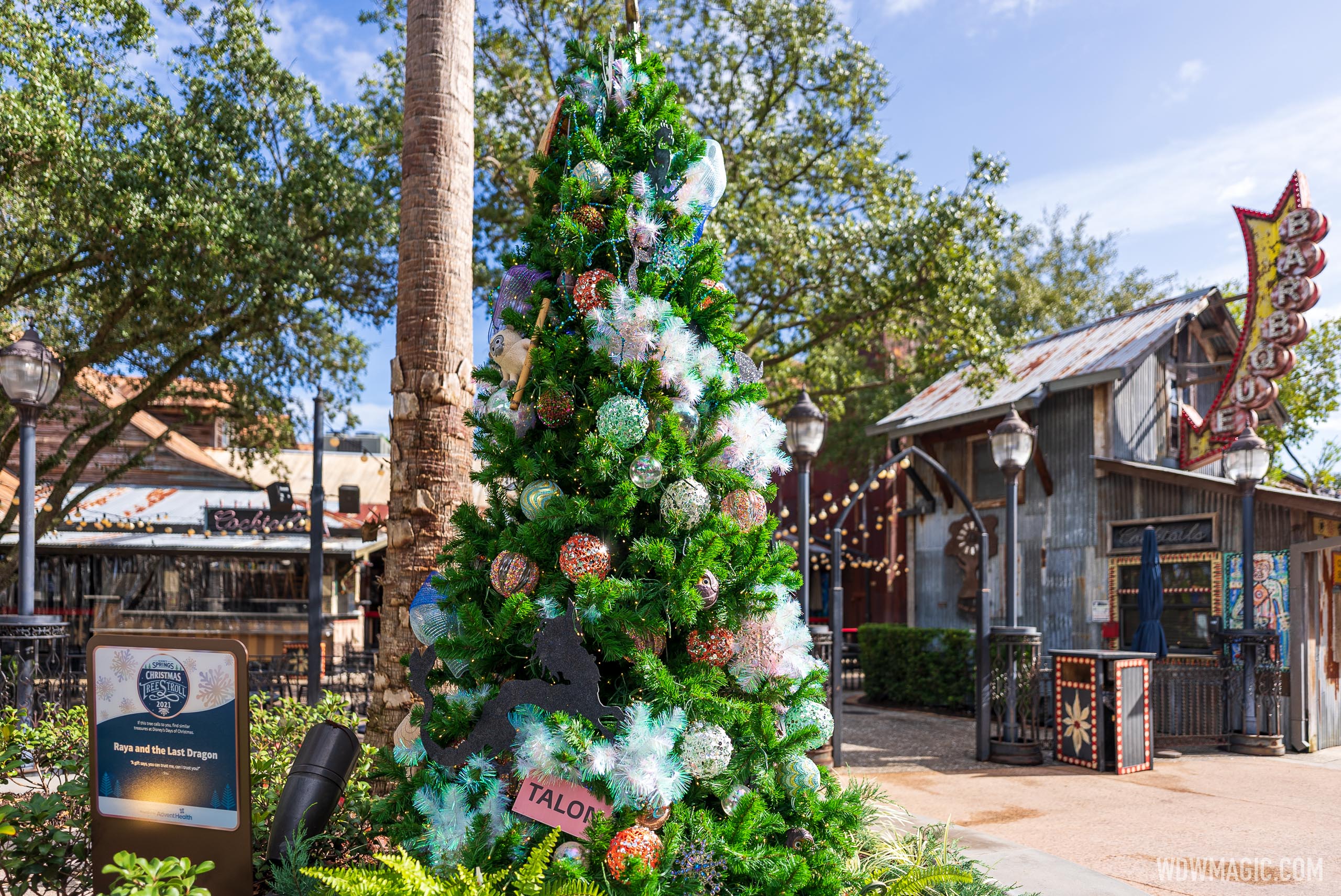Disney Springs Christmas holiday decor 2021 - Photo 48 of 53
