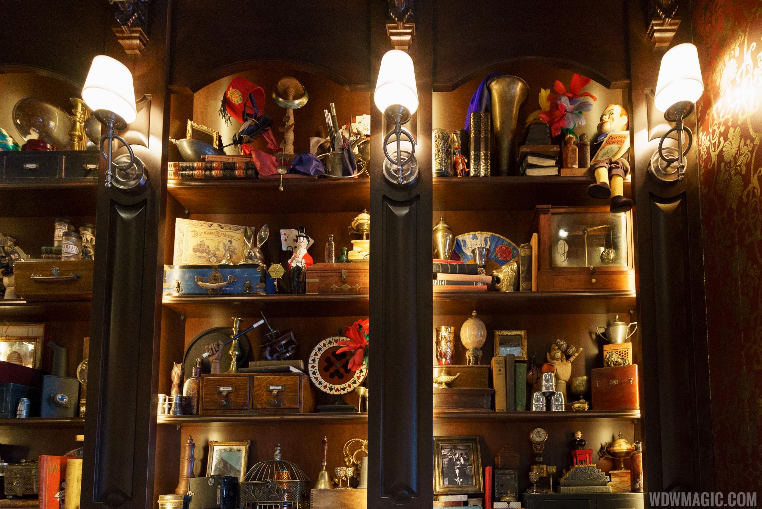 PHOTOS - AbracadaBAR lounge now open on Disney's BoardWalk
