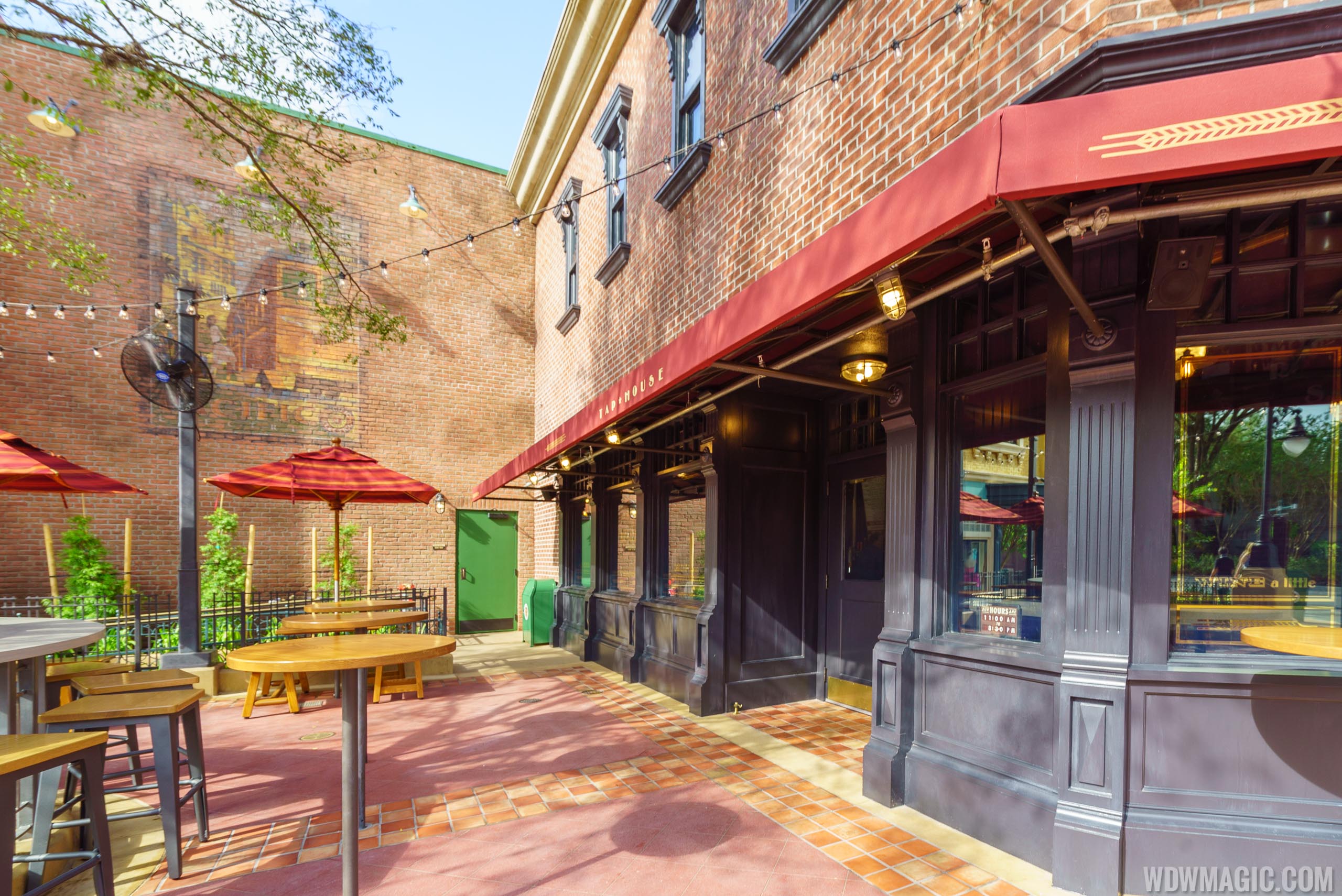 The BaseLine Tap House opening day - Photo 6 of 20