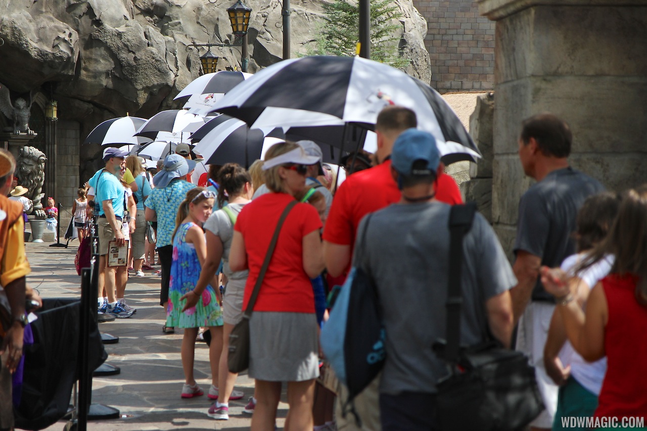 PHOTOS - What happens to the 'Be Our Guest Restaurant' outdoor queue ...
