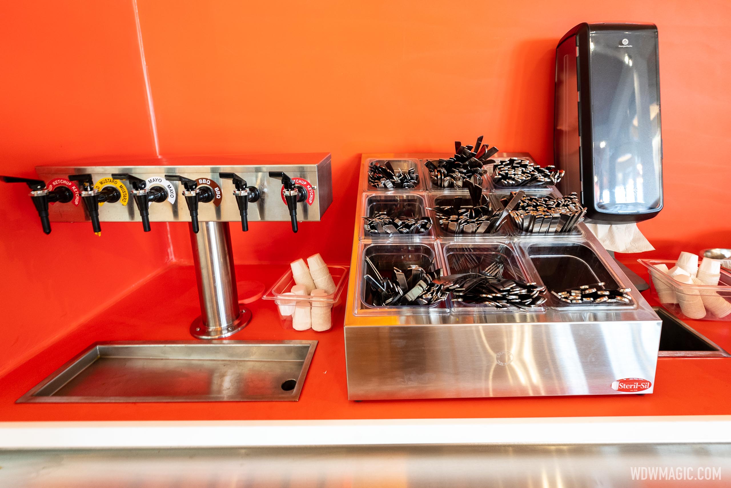 Connections Café and Eatery