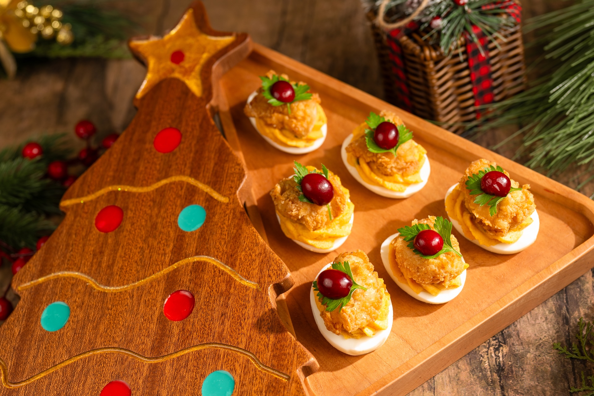 Full 2025 Holiday Menu Revealed for Jock Lindsey's Hangar Bar at Disney ...