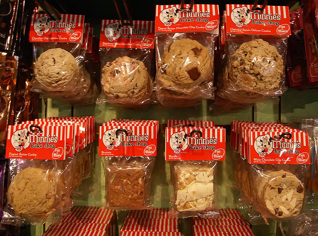 Minnie's Bake Shop snacks range