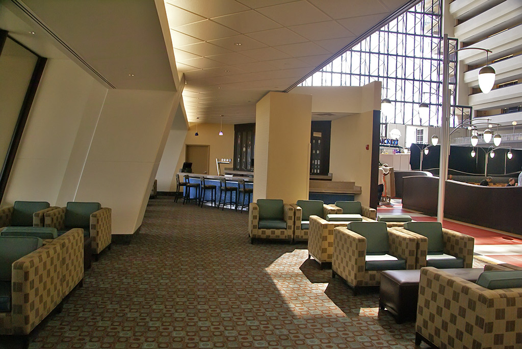 Photos of the now fully open Outer Rim bar