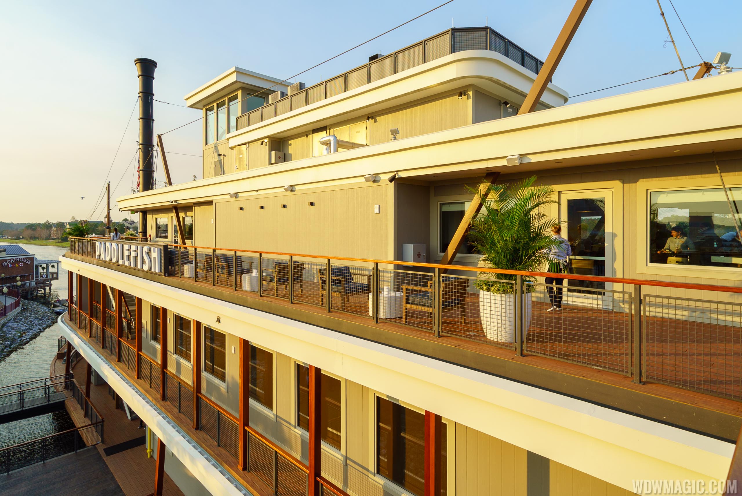 PHOTOS - Tour the new Paddlefish restaurant, now open at Disney Springs